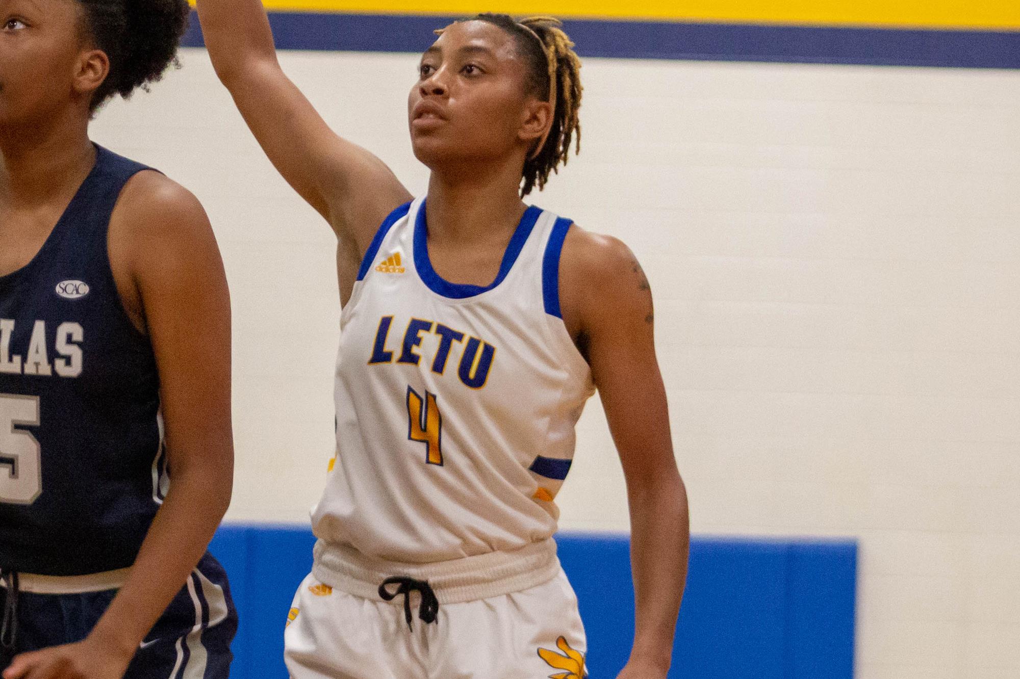 Keauna Whitfield - Women's Basketball - LeTourneau University Athletics