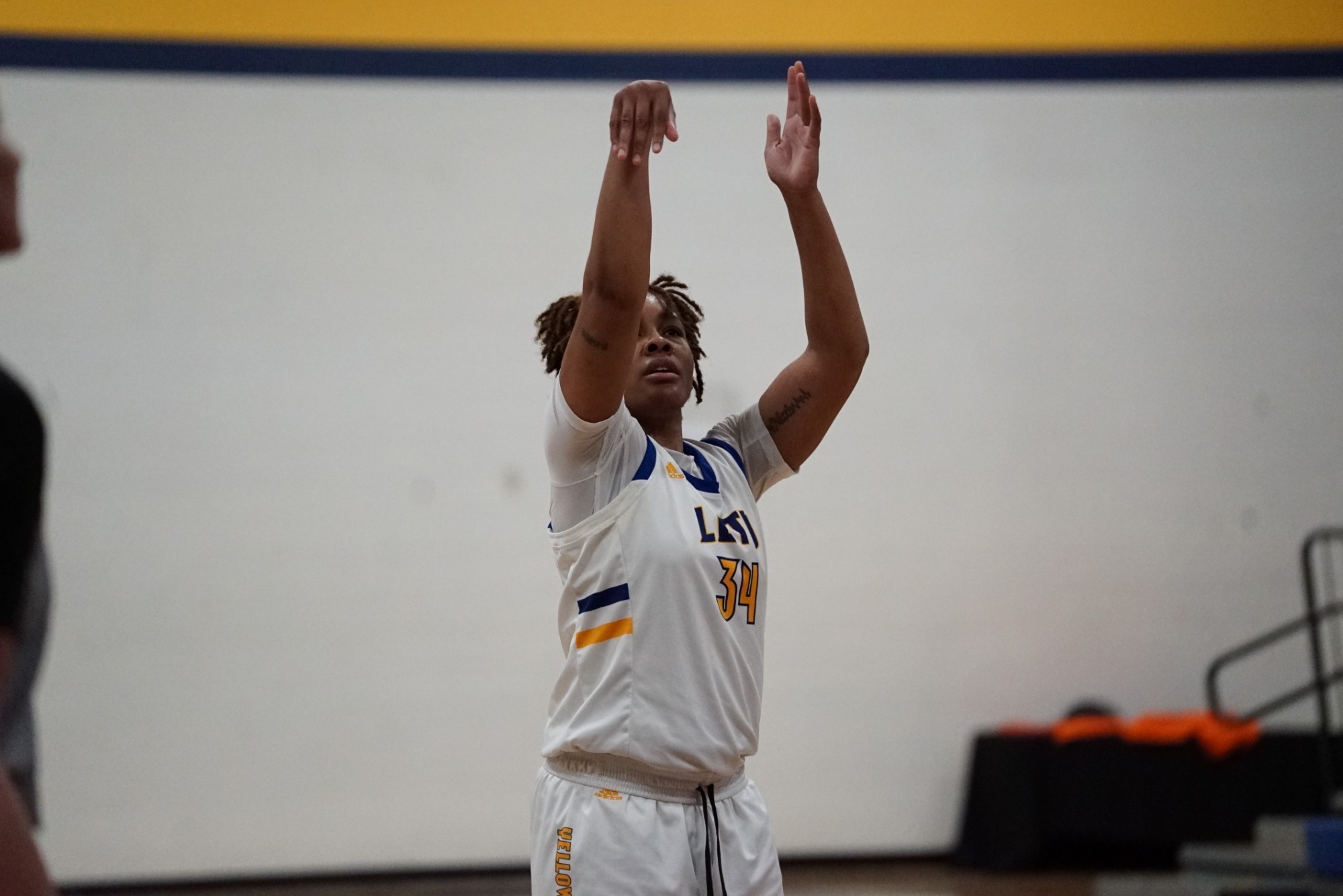 AJ Thomas - Women's Basketball - LeTourneau University Athletics