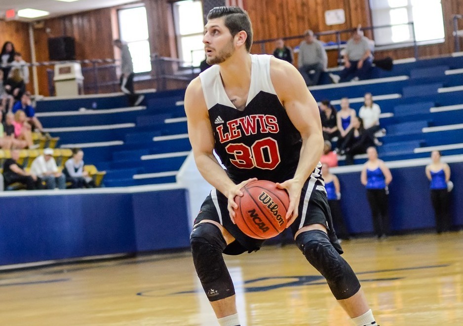 David Niggins - Men's Basketball - Lewis University Athletics