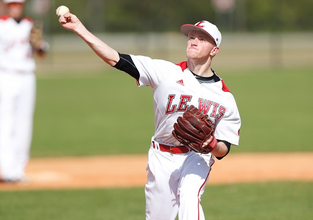 Eric Luecht - Baseball - Lewis University Athletics