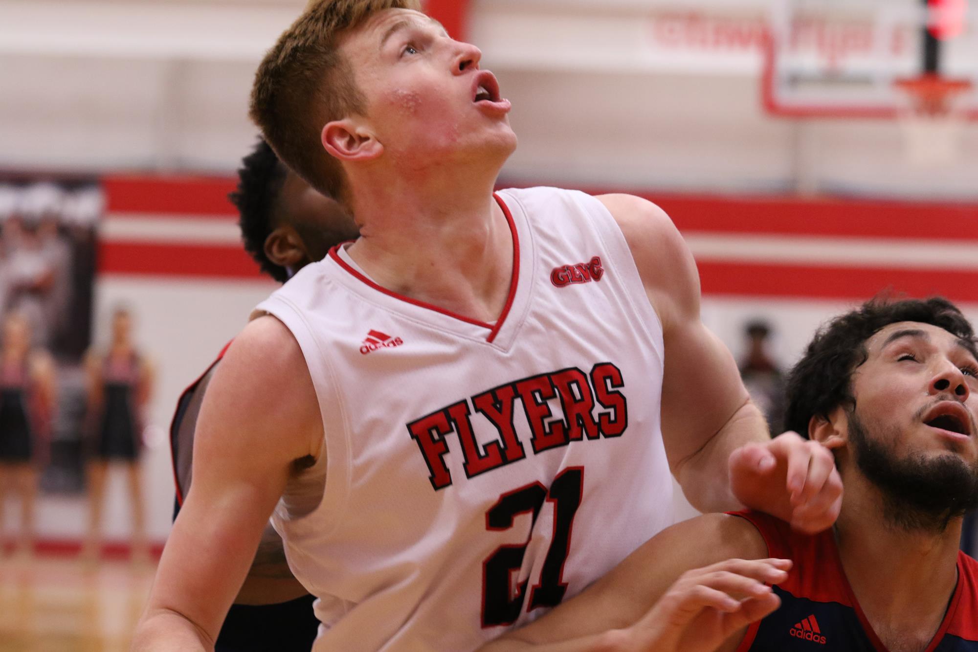 Brandon McCombs - Men's Basketball - Lewis University Athletics