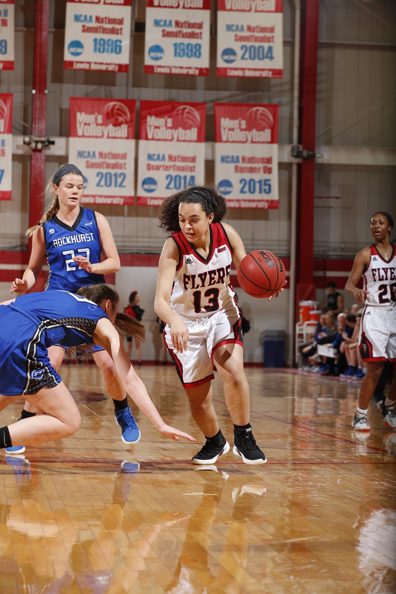 Alyssa Streeter - Women's Basketball - Lewis University Athletics