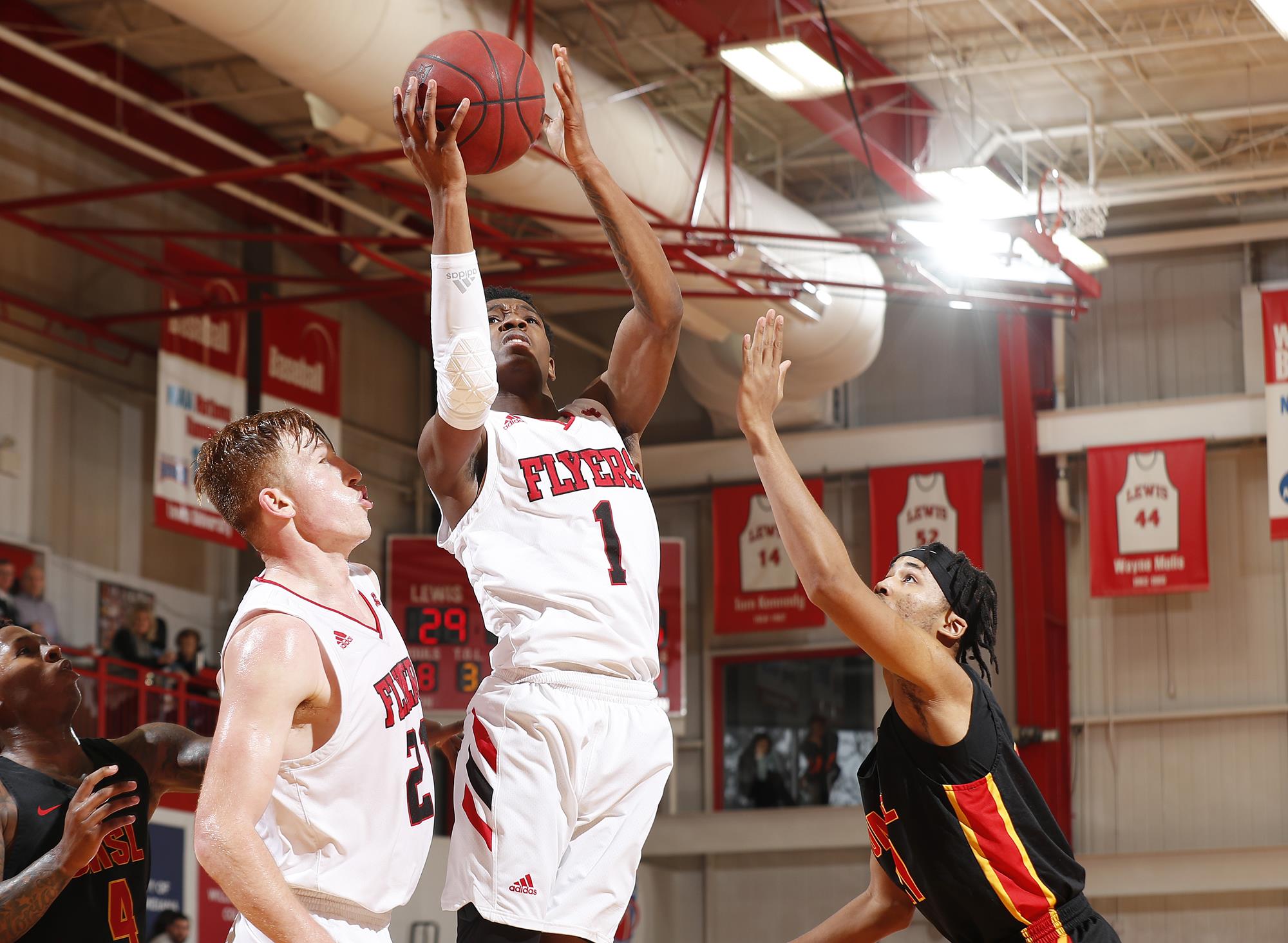Artese Stapleton - Men's Basketball - Lewis University Athletics