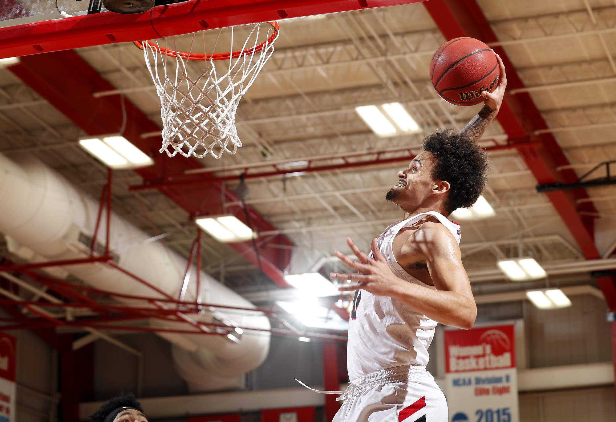 Trevian Bell - Men's Basketball - Lewis University Athletics