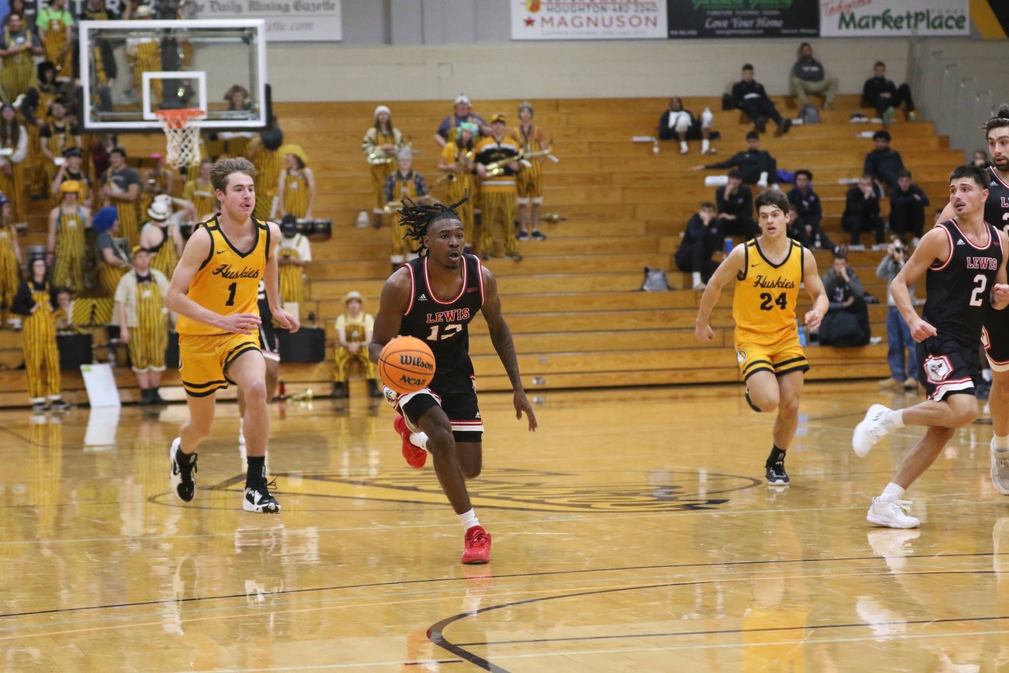 Lewis Men’s Basketball Wins Season Opener Against Michigan Tech ...