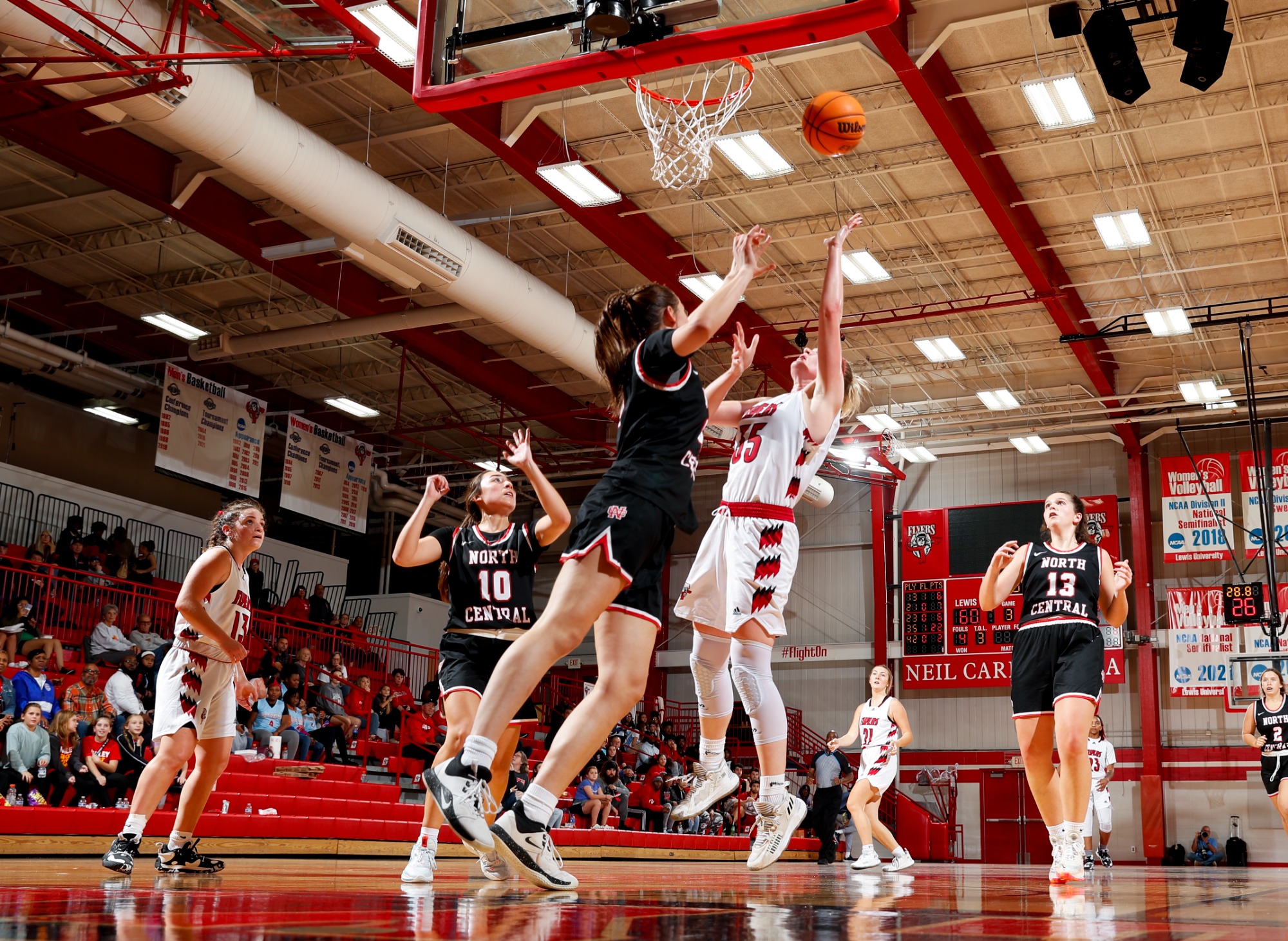 Lewis Women’s Basketball Wins Third Straight; Defeats UMSL Saturday - Lewis University Athletics