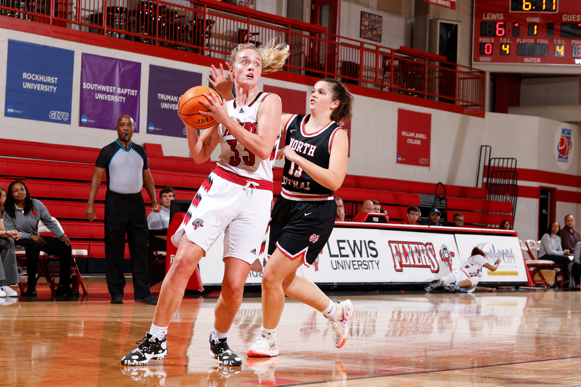 Lily Courier - Women's Basketball - Lewis University Athletics