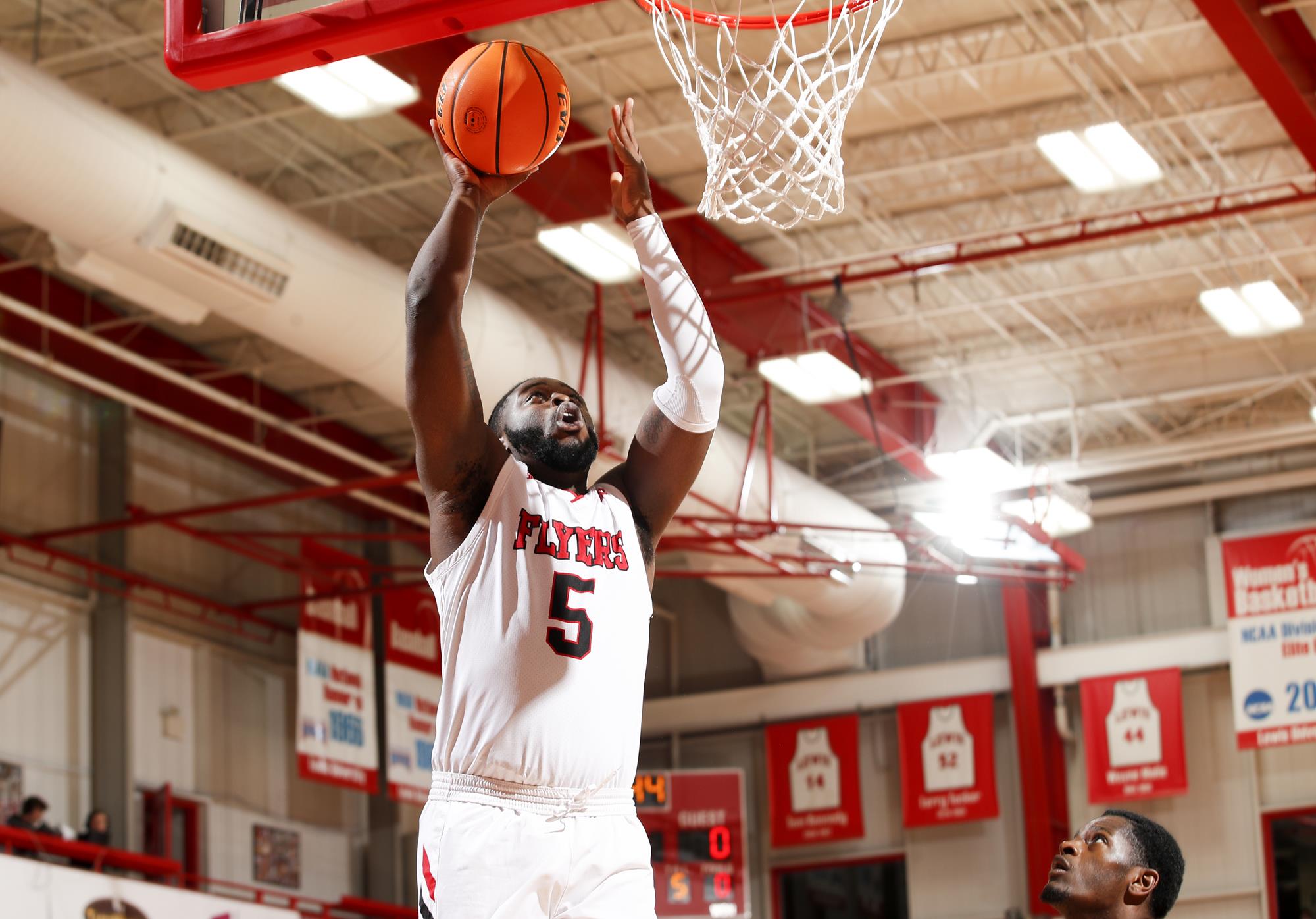 Deon Ejim - Men's Basketball - Lewis University Athletics