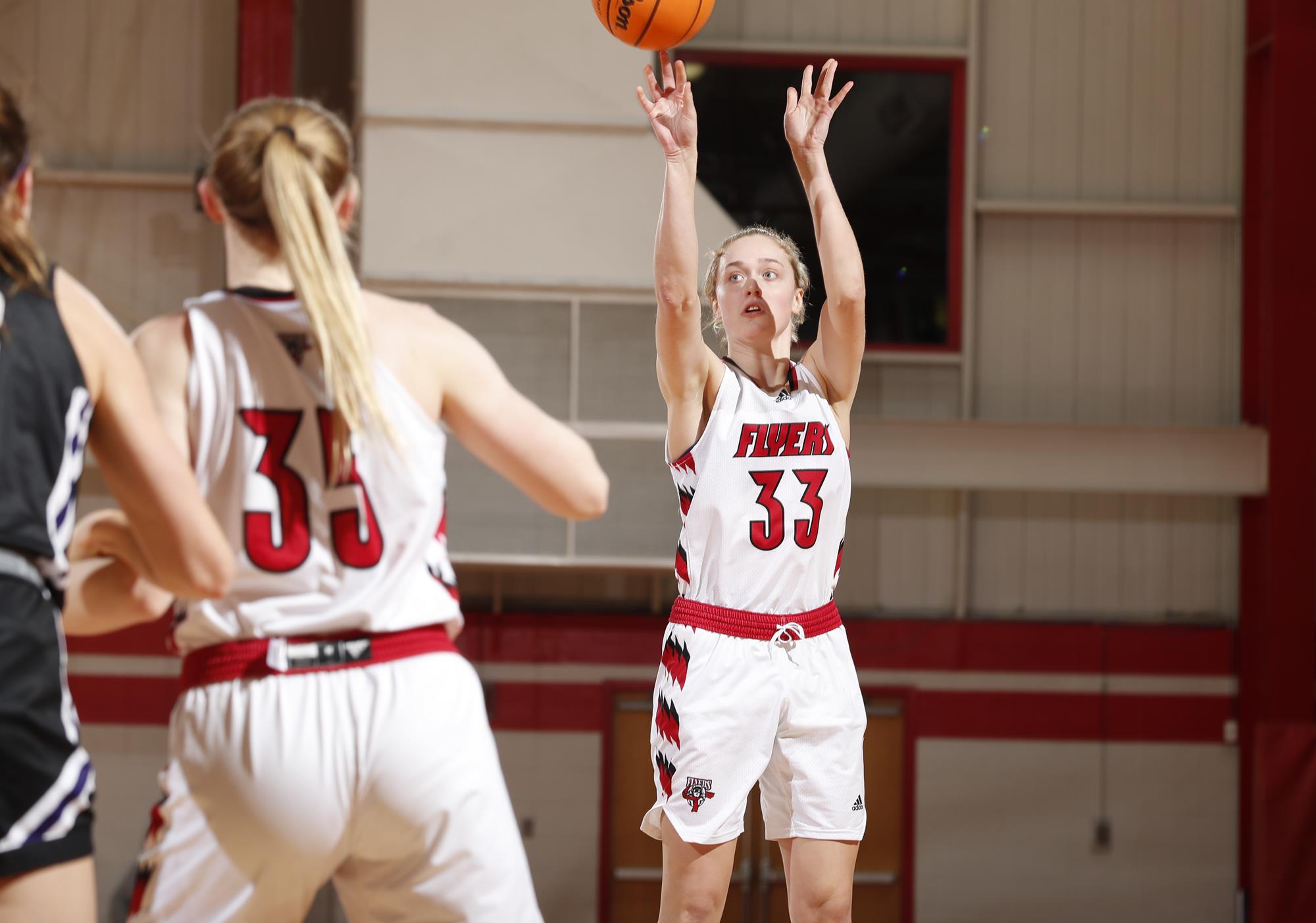 Lily Courier - Women's Basketball - Lewis University Athletics