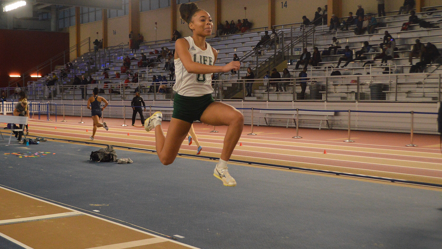 Bria Sands - Women's Track and Field - Life University Athletics