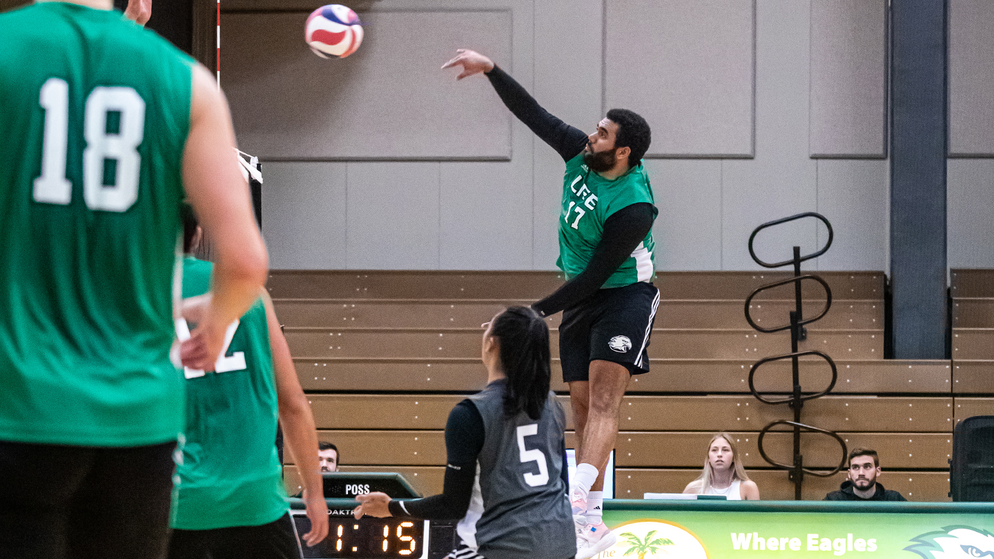 Ryan Ollie - Men's Volleyball - Life University Athletics