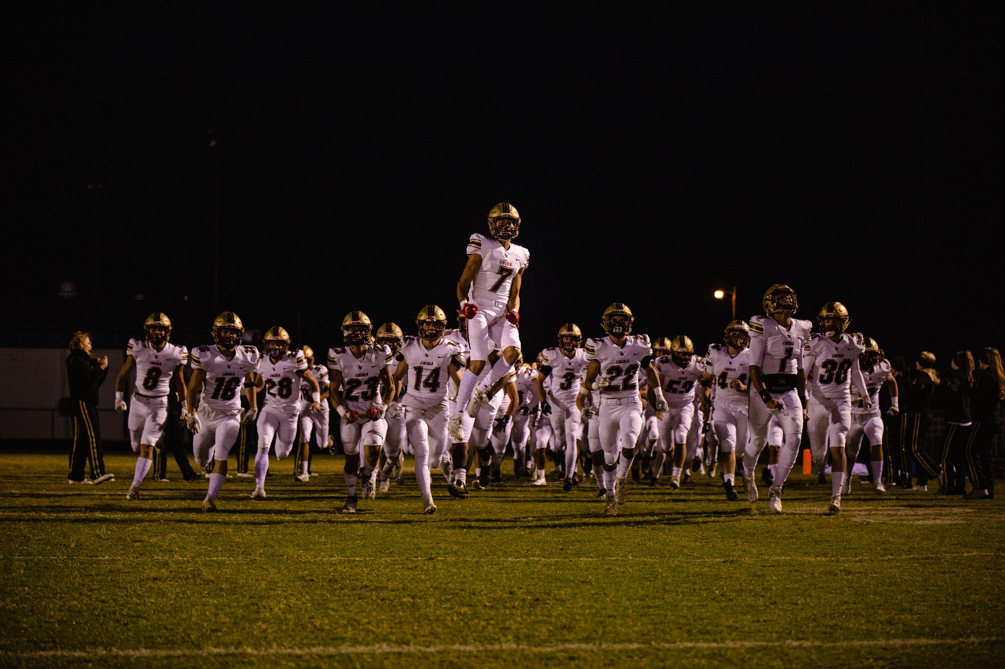 Bulldogs Take Care of Tulsa Webster - Lincoln Christian School