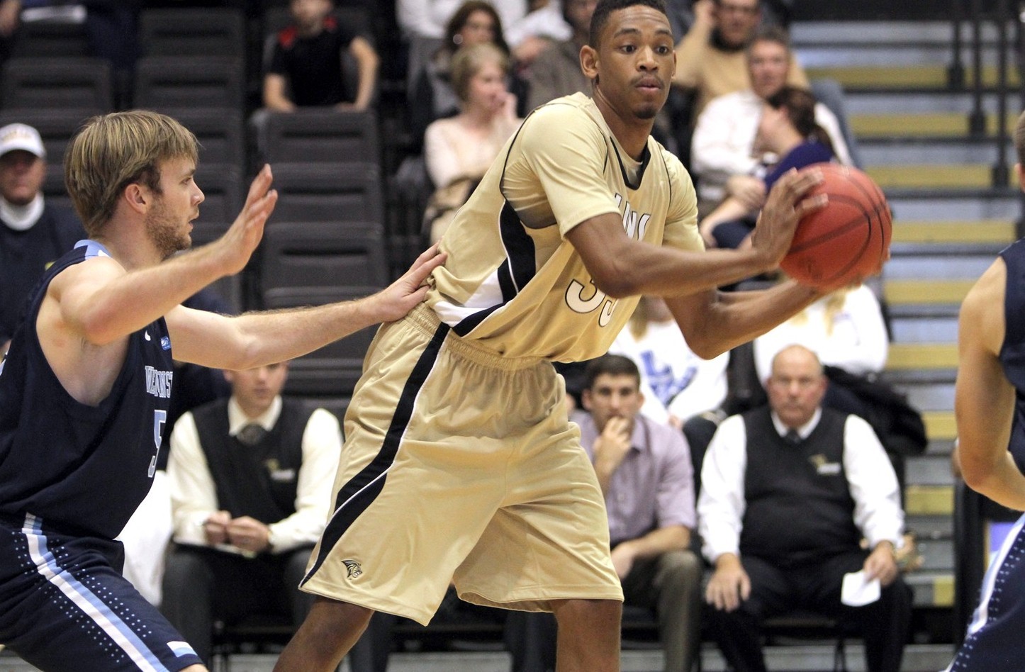 Marcus Hinton - Men's Basketball - Lindenwood University Athletics