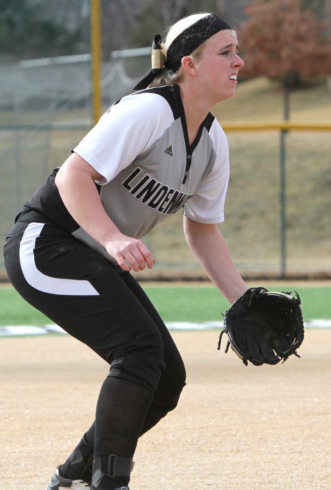 Rachel Overton - Softball - Lindenwood University Athletics