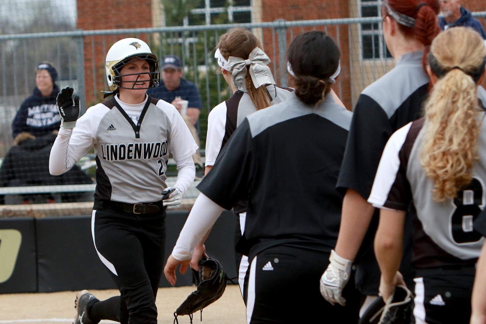 Adele Linderman - Softball - Lindenwood University Athletics
