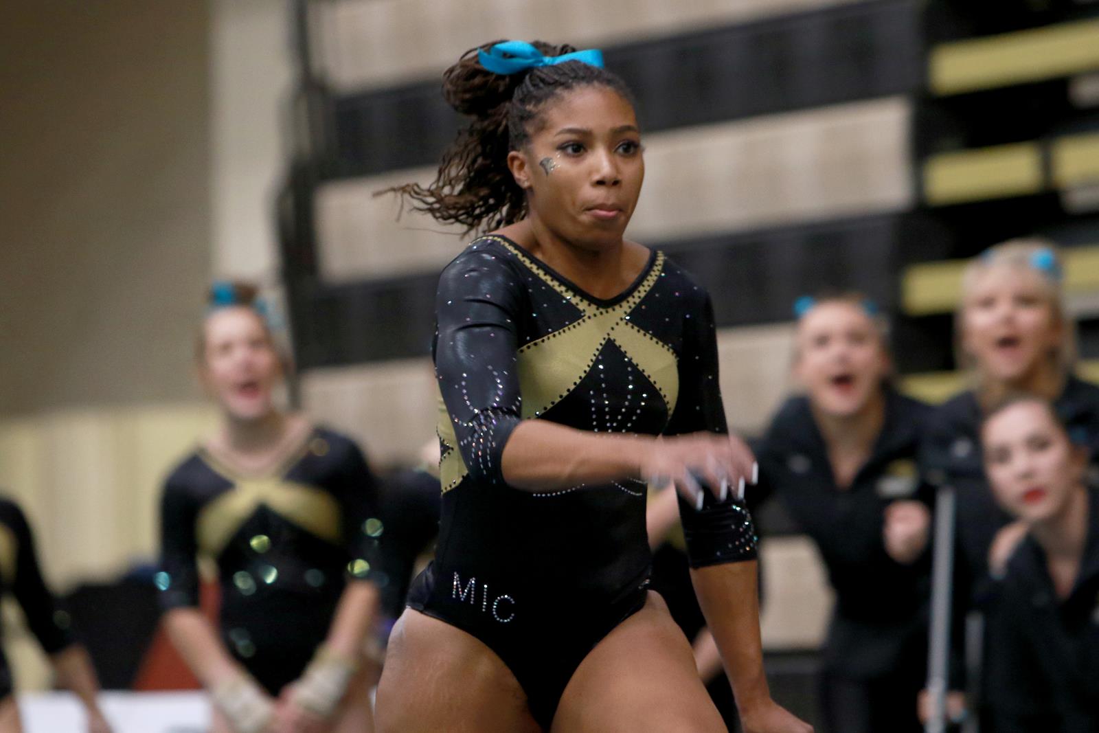 Maya Davis - Women's Gymnastics - Lindenwood University Athletics