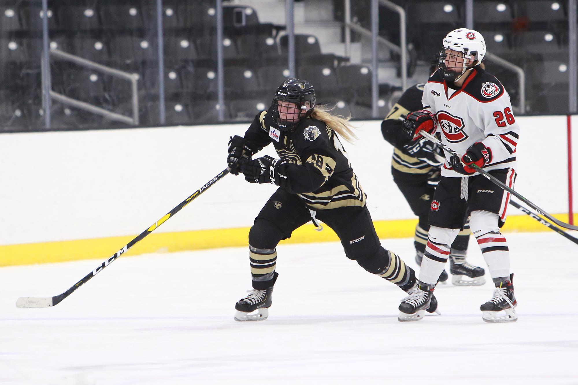 Lillian Marchant - Women's Ice Hockey - Lindenwood University Athletics