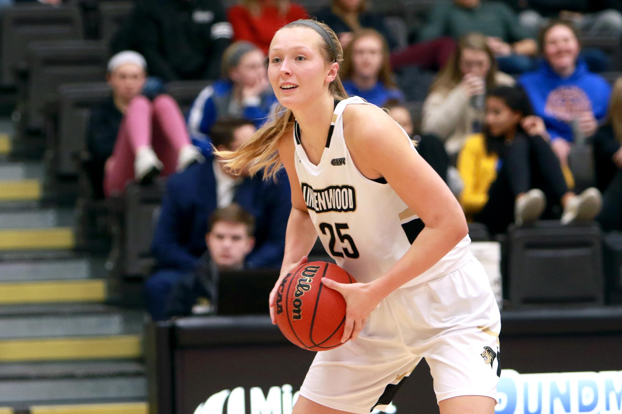 Bildner Sets Scoring Record in William Jewell Win - Lindenwood ...