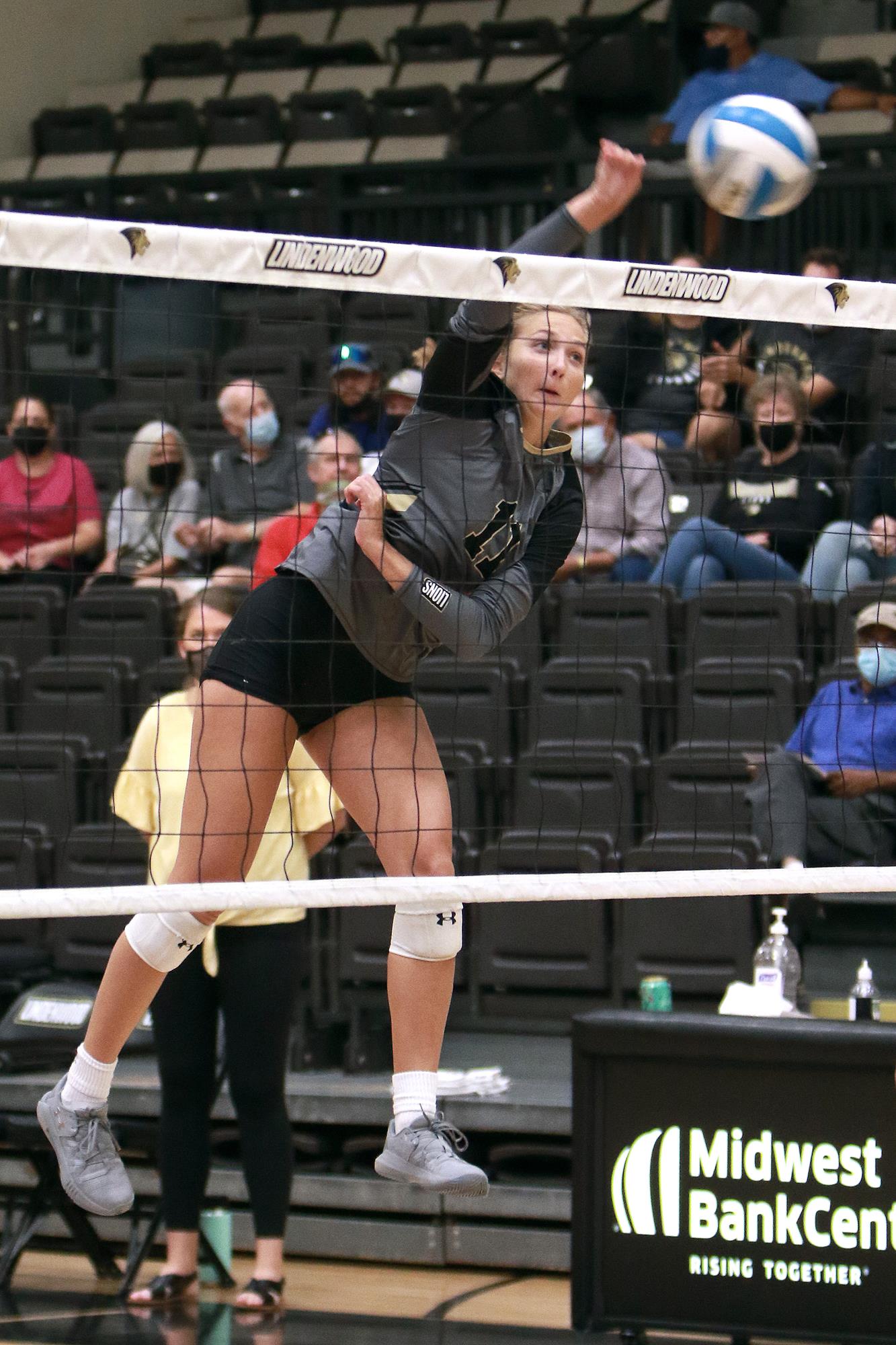 Emma Engelbrecht - Women's Volleyball - Lindenwood University Athletics