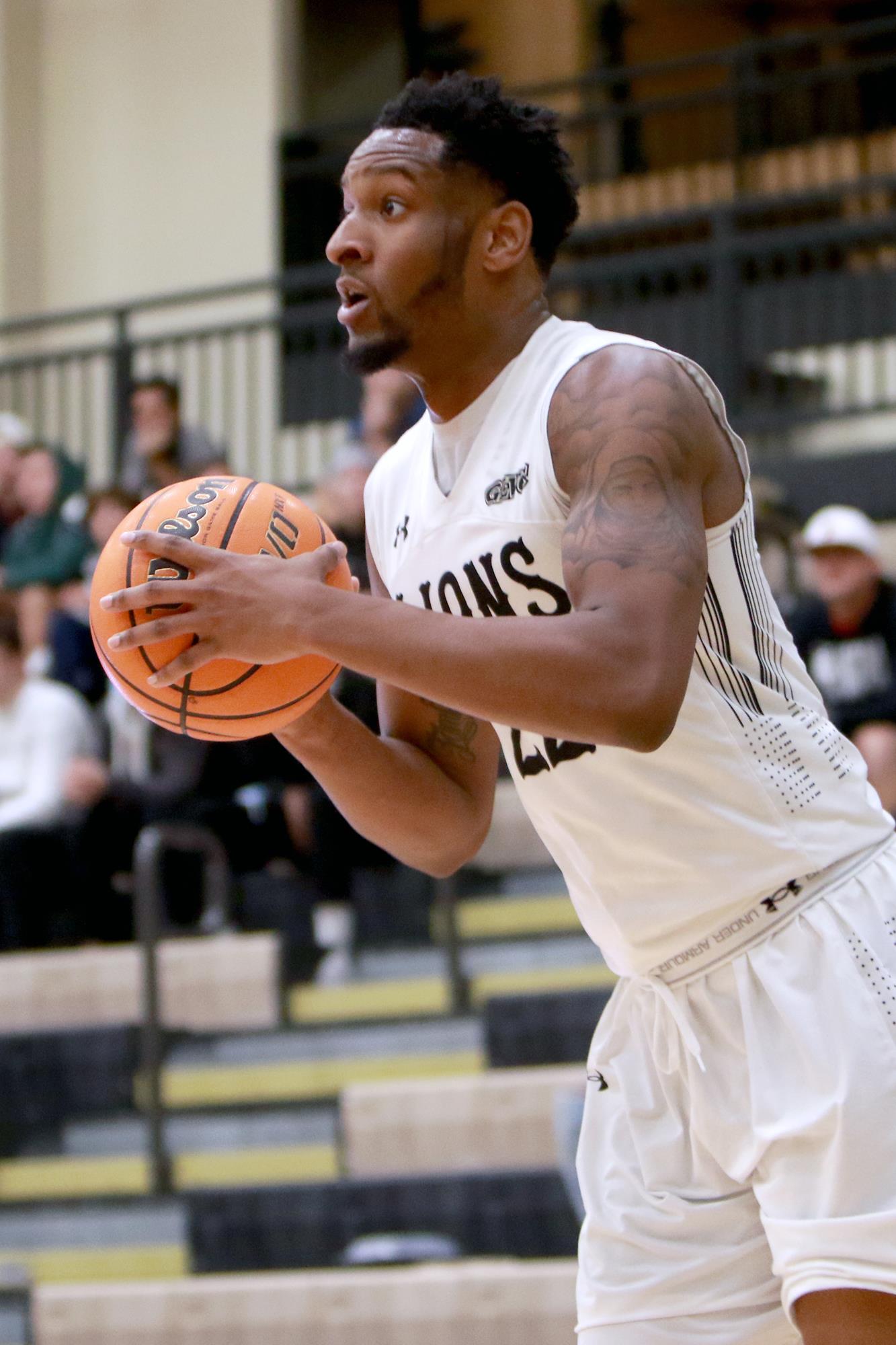 Brandon Suggs - Men's Basketball - Lindenwood University Athletics