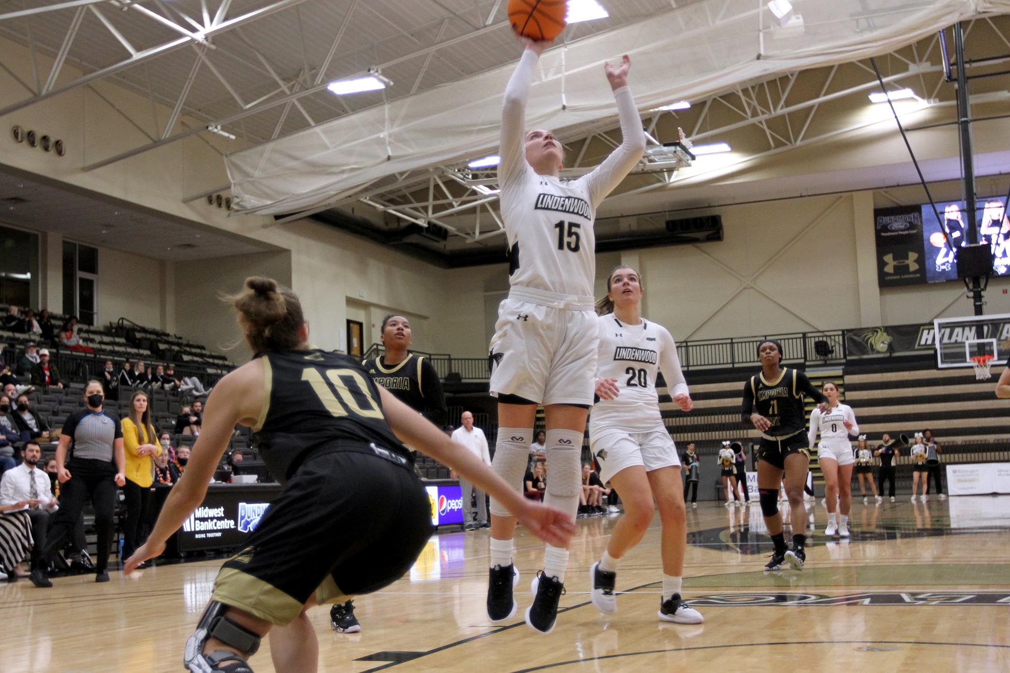 Fuhring, Ruzevich Lead Women's Basketball to Road Victory on Sunday ...