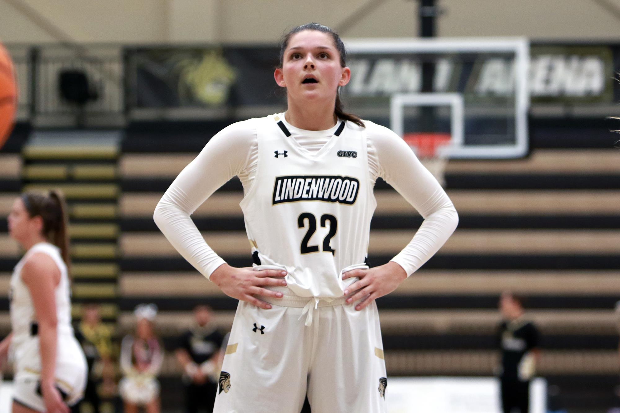 Ruzevich has Career-High 35 Points in Women's Basketball Loss ...