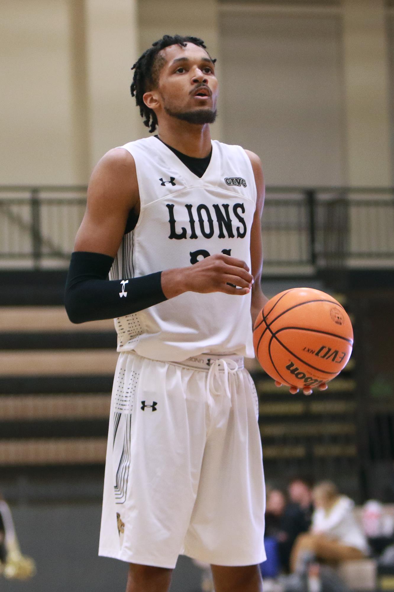 Romelo Burrell - Men's Basketball - Lindenwood University Athletics