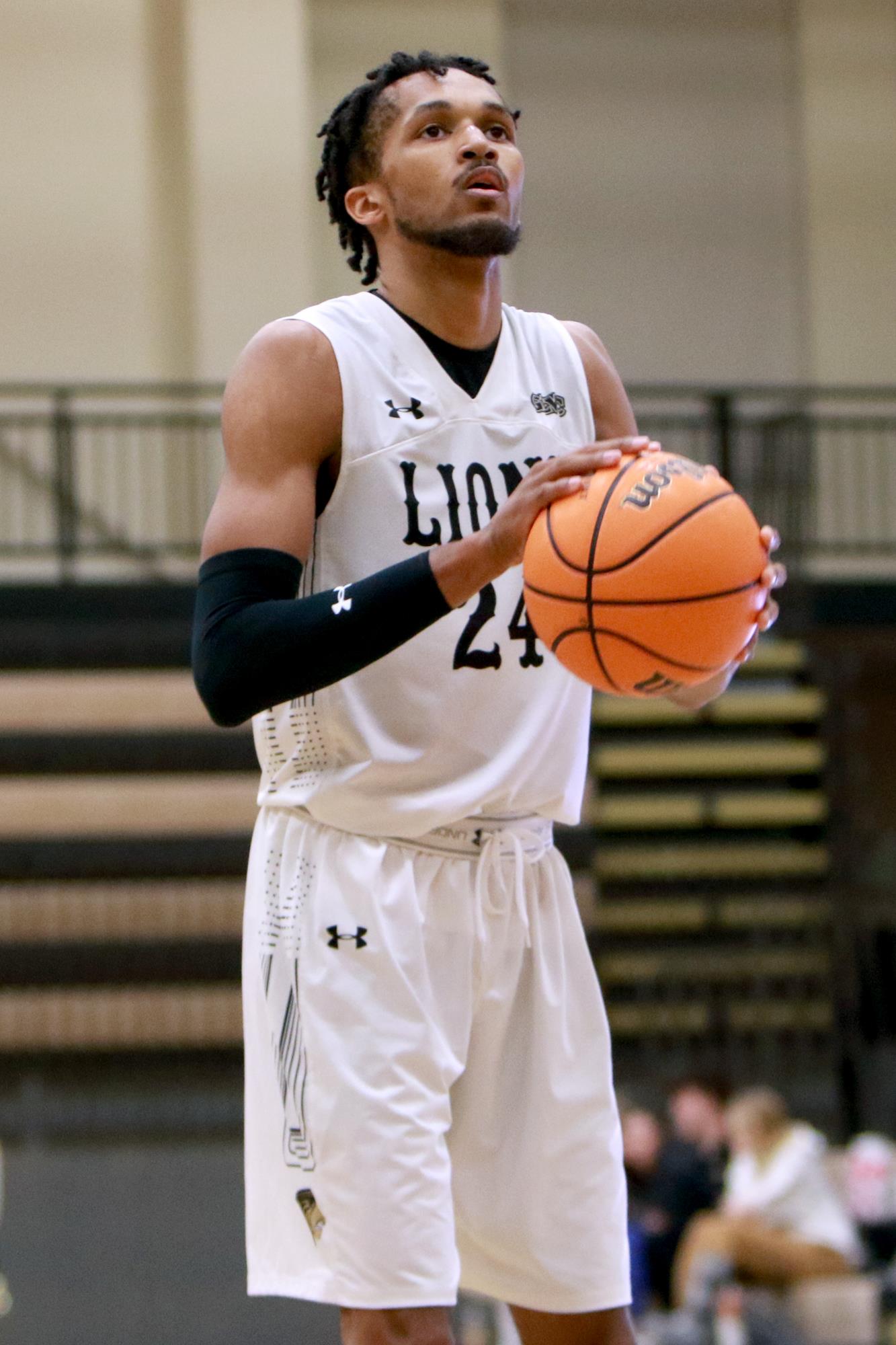 Romelo Burrell - Men's Basketball - Lindenwood University Athletics