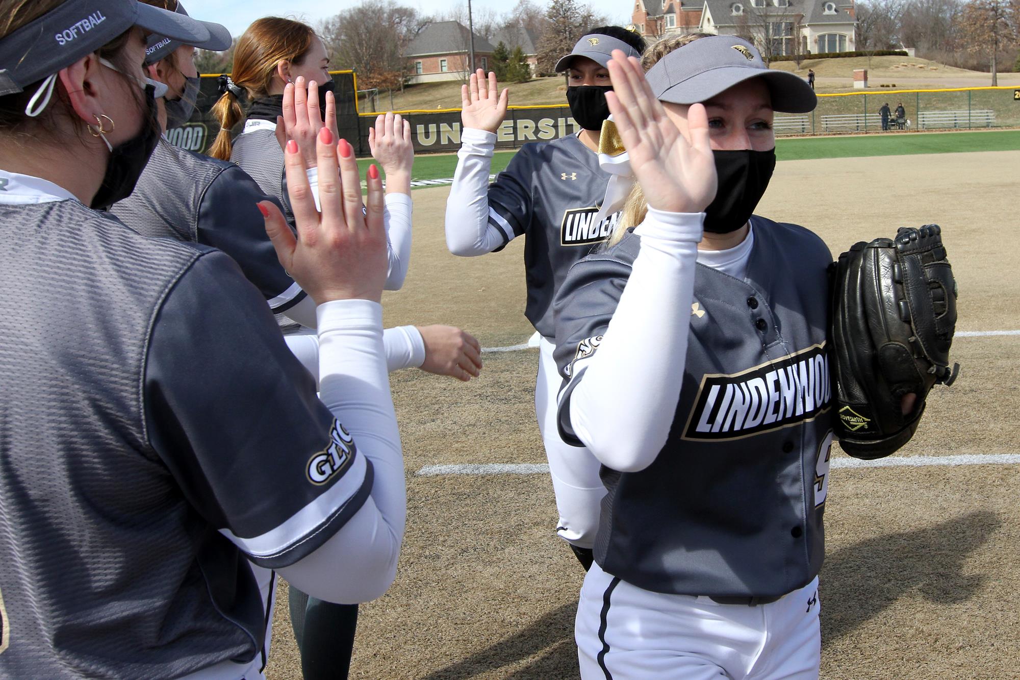Taylor Bushman - Softball - Lindenwood University Athletics