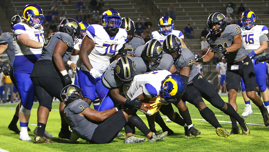 No. 21 Football Drops Season Opener - Lindenwood University Athletics