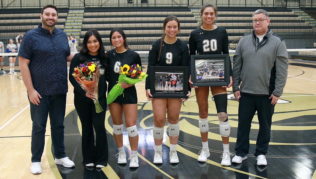 Women's Volleyball Blanked by Eastern Illinois - Lindenwood University Athletics