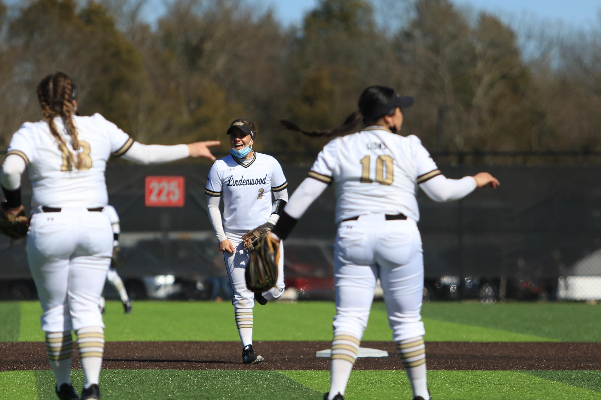 Lions Cap Weekend with Two More Region Wins - Lindenwood University ...