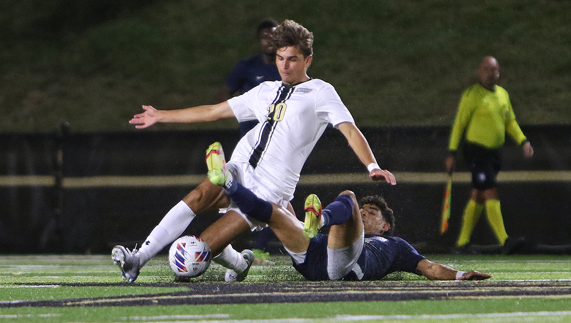 Men's Soccer Drops Home Opener to Oral Roberts, 3-1 - Lindenwood ...