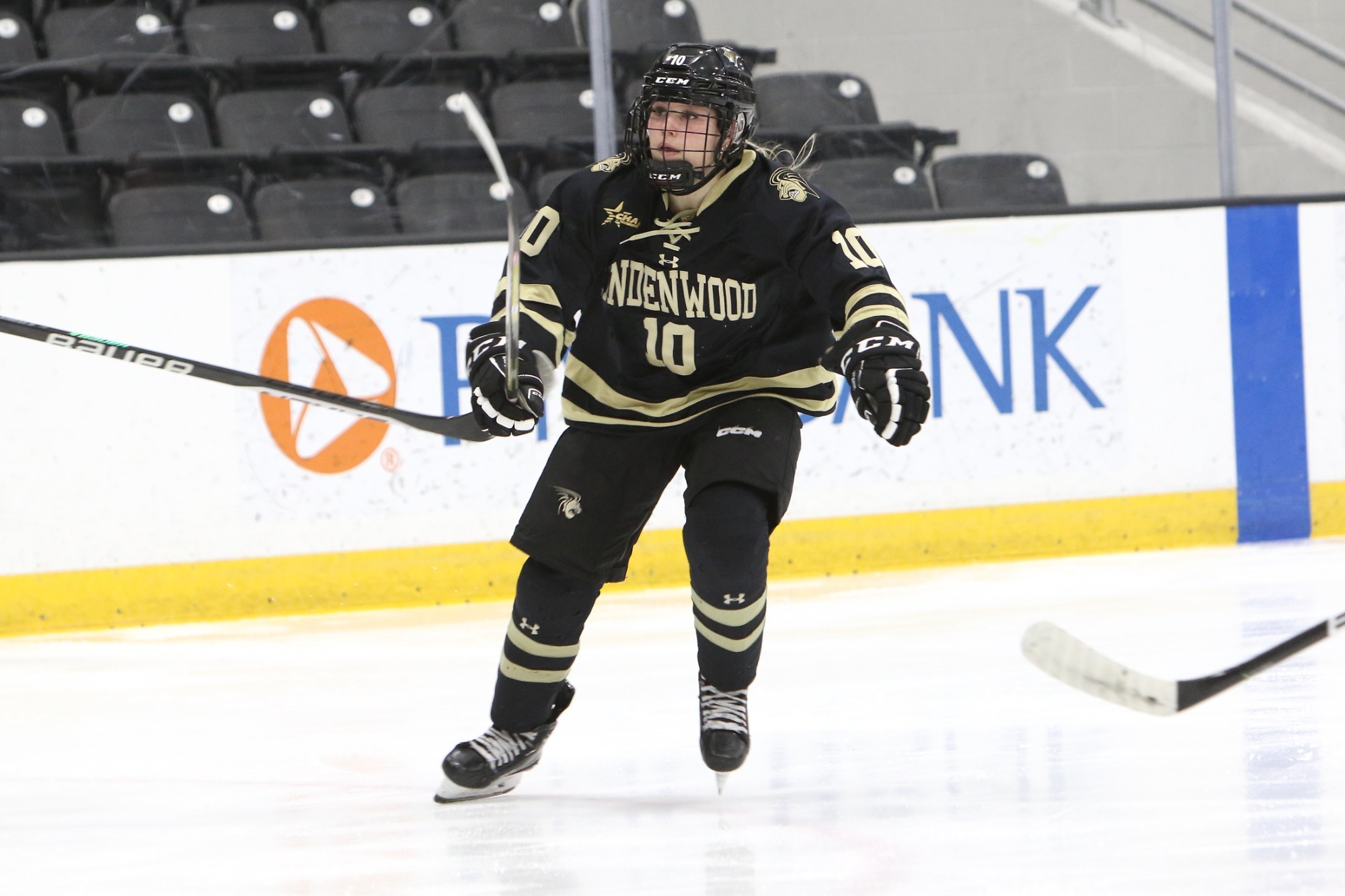 Sarah Dravis - Women's Ice Hockey - Lindenwood University Athletics