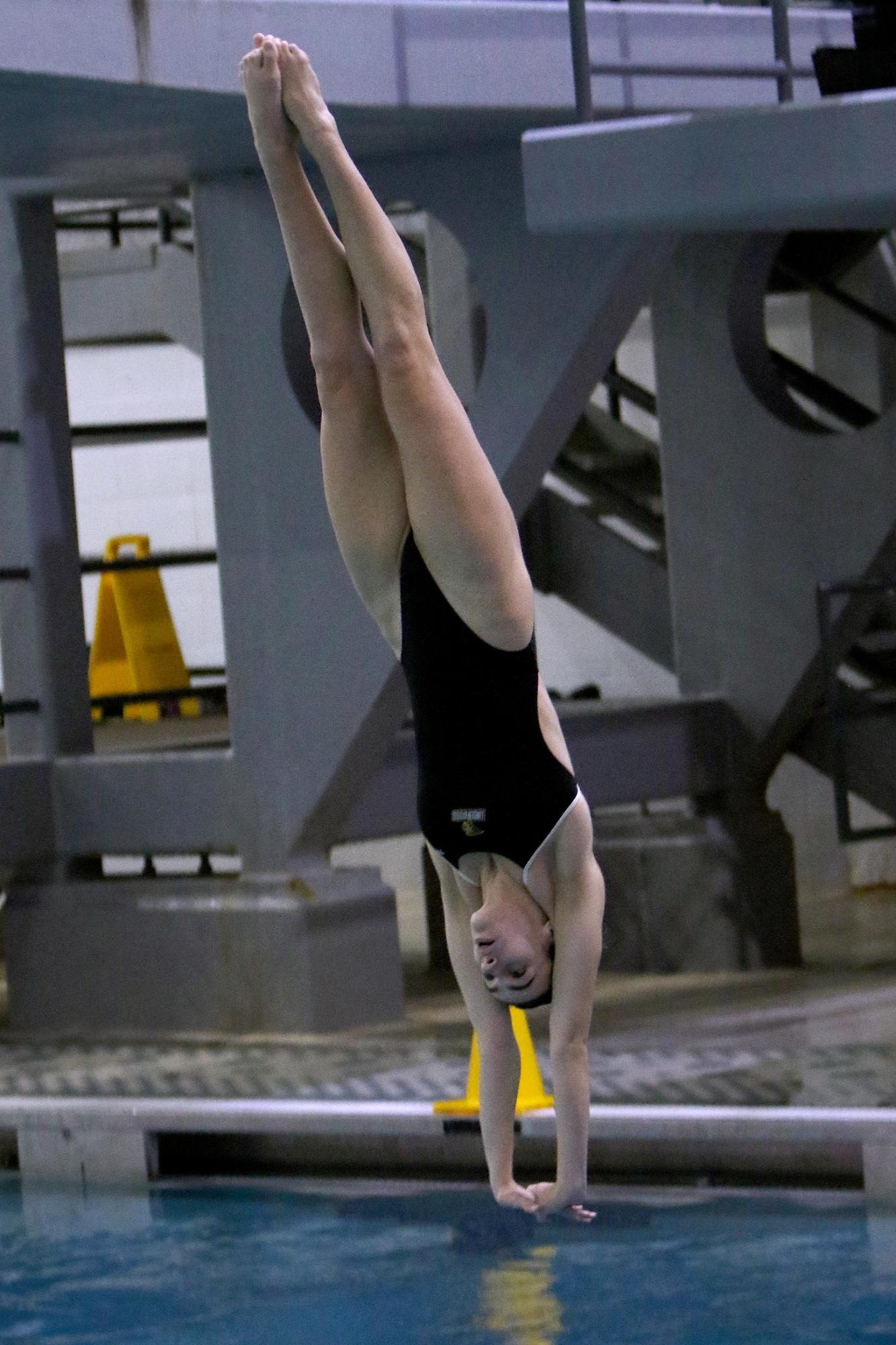 Elle Christie - Women's Swimming & Diving - Lindenwood University Athletics