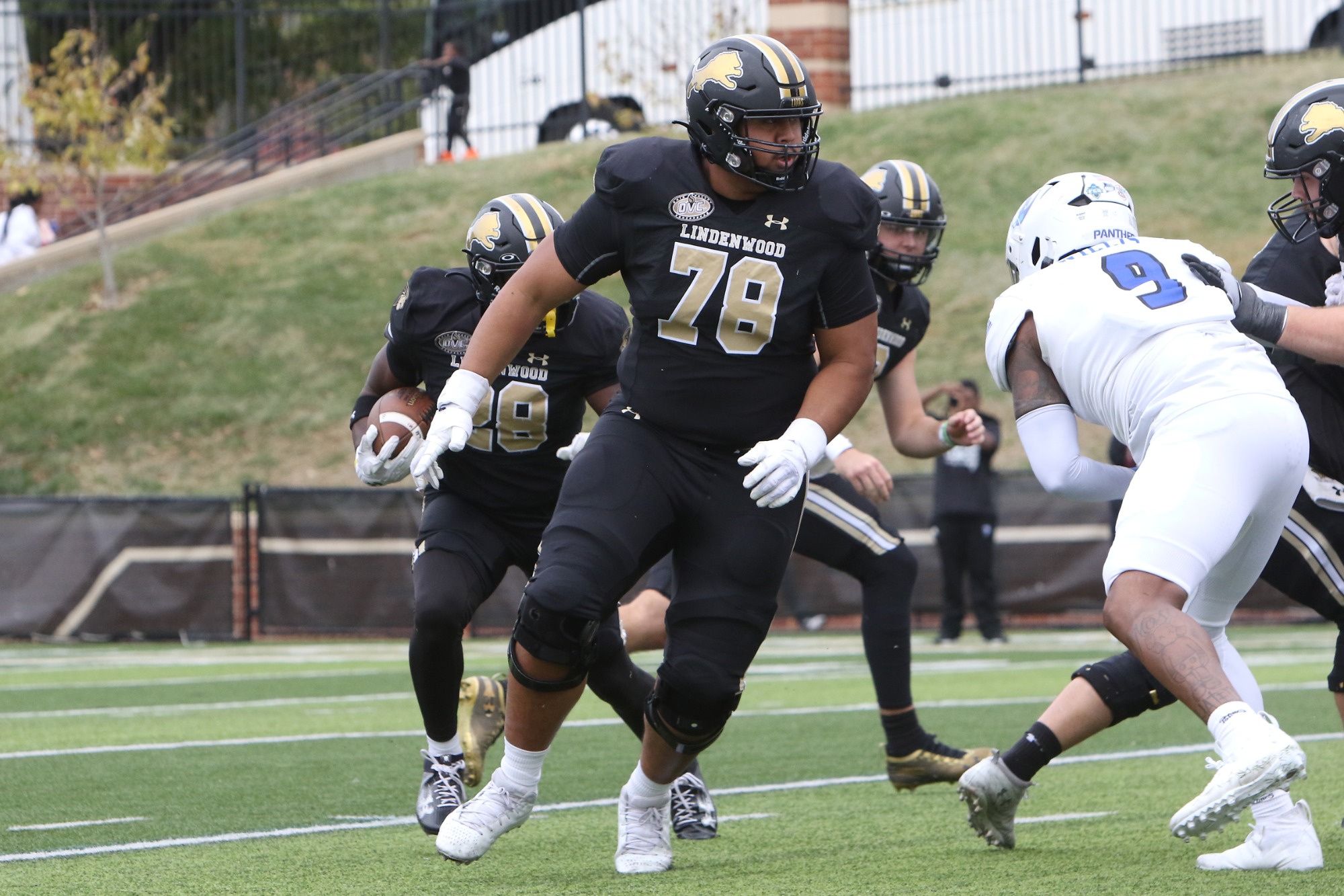 Gareth Warren Signs With Pittsburgh Steelers - Lindenwood University ...