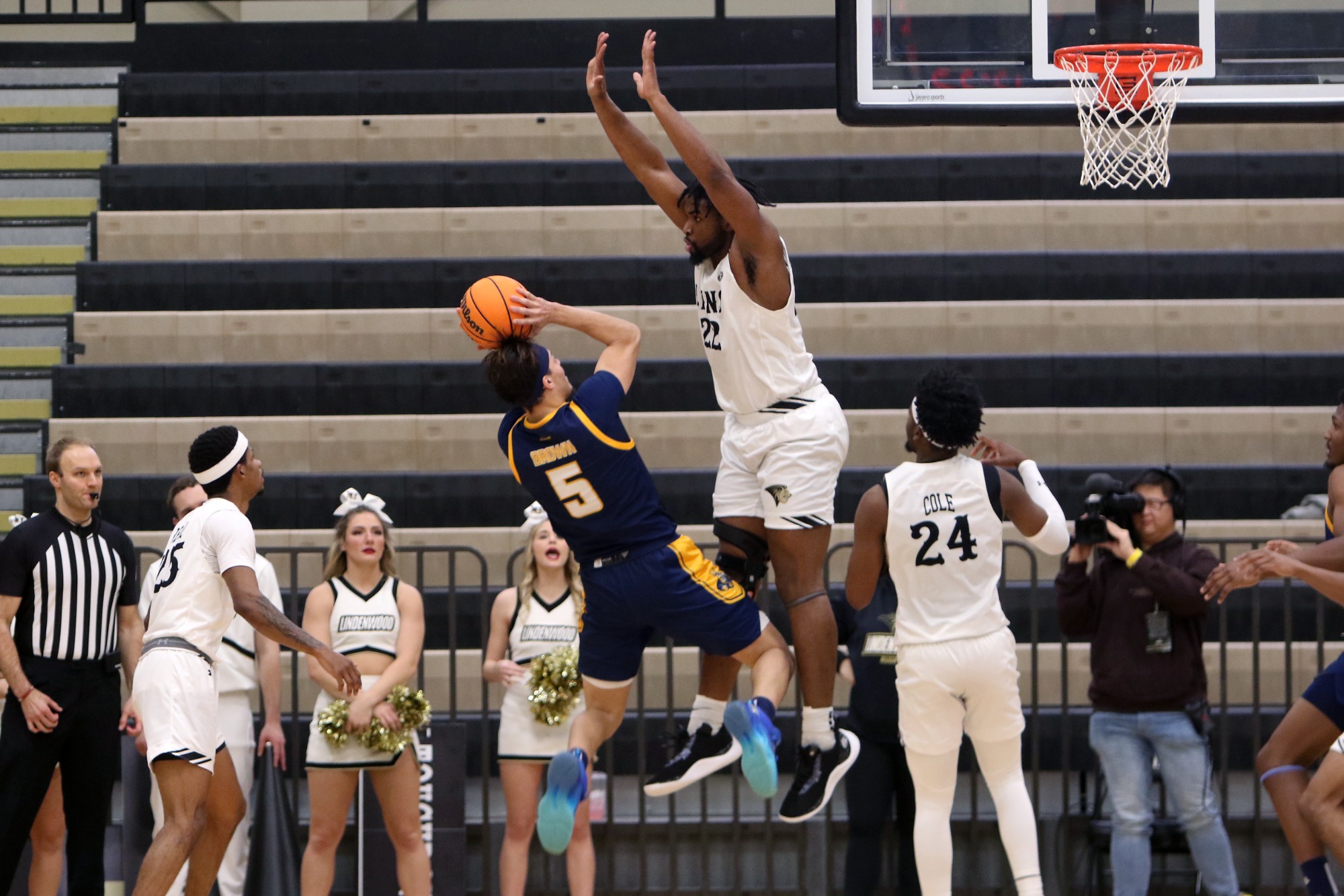 Isaac Ondekane - Men's Basketball - Lindenwood University Athletics