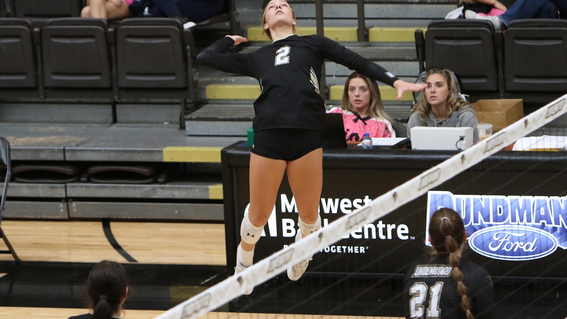 Women's Volleyball Wins First Two Matches Of The Season - Lindenwood ...