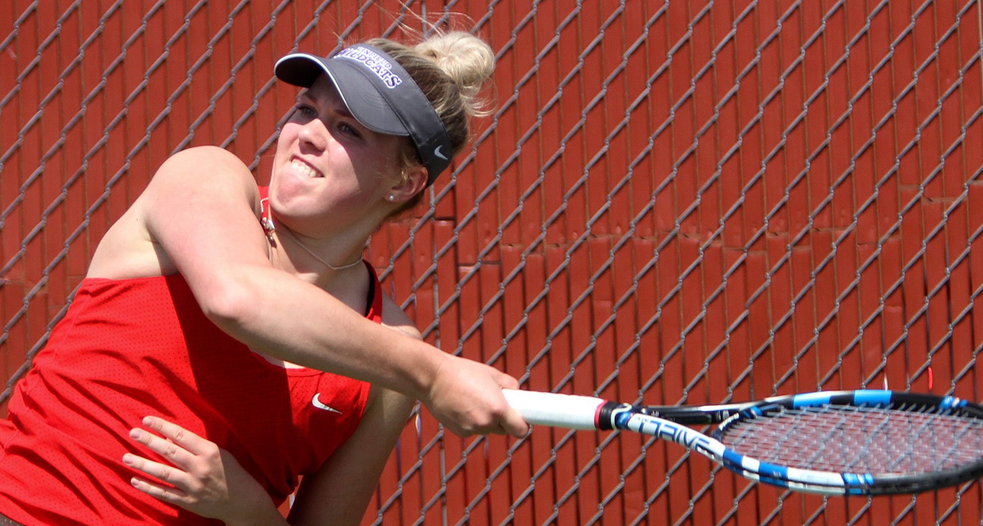 Ella Riddle - Women's Tennis - Linfield University Athletics