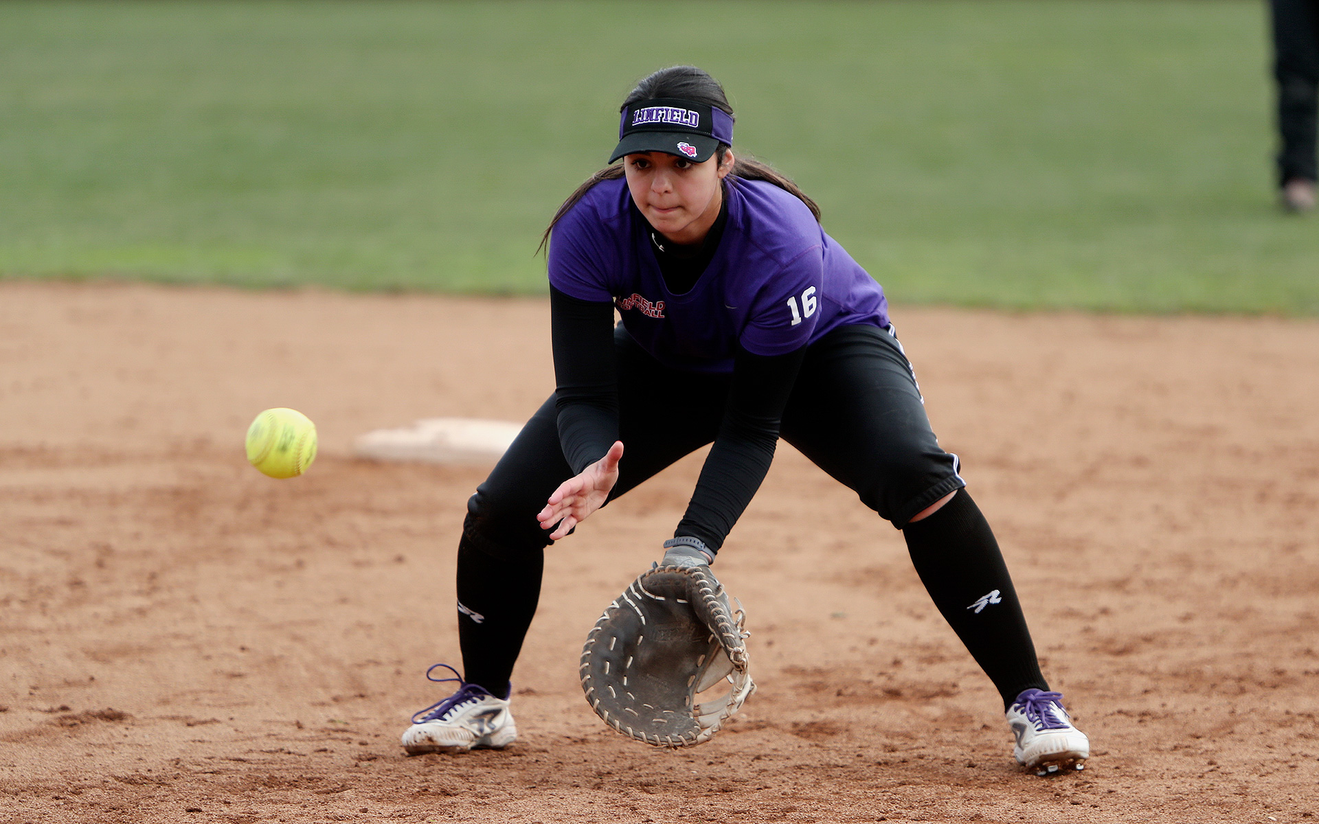 Brooke Snyder - Softball - Linfield University Athletics