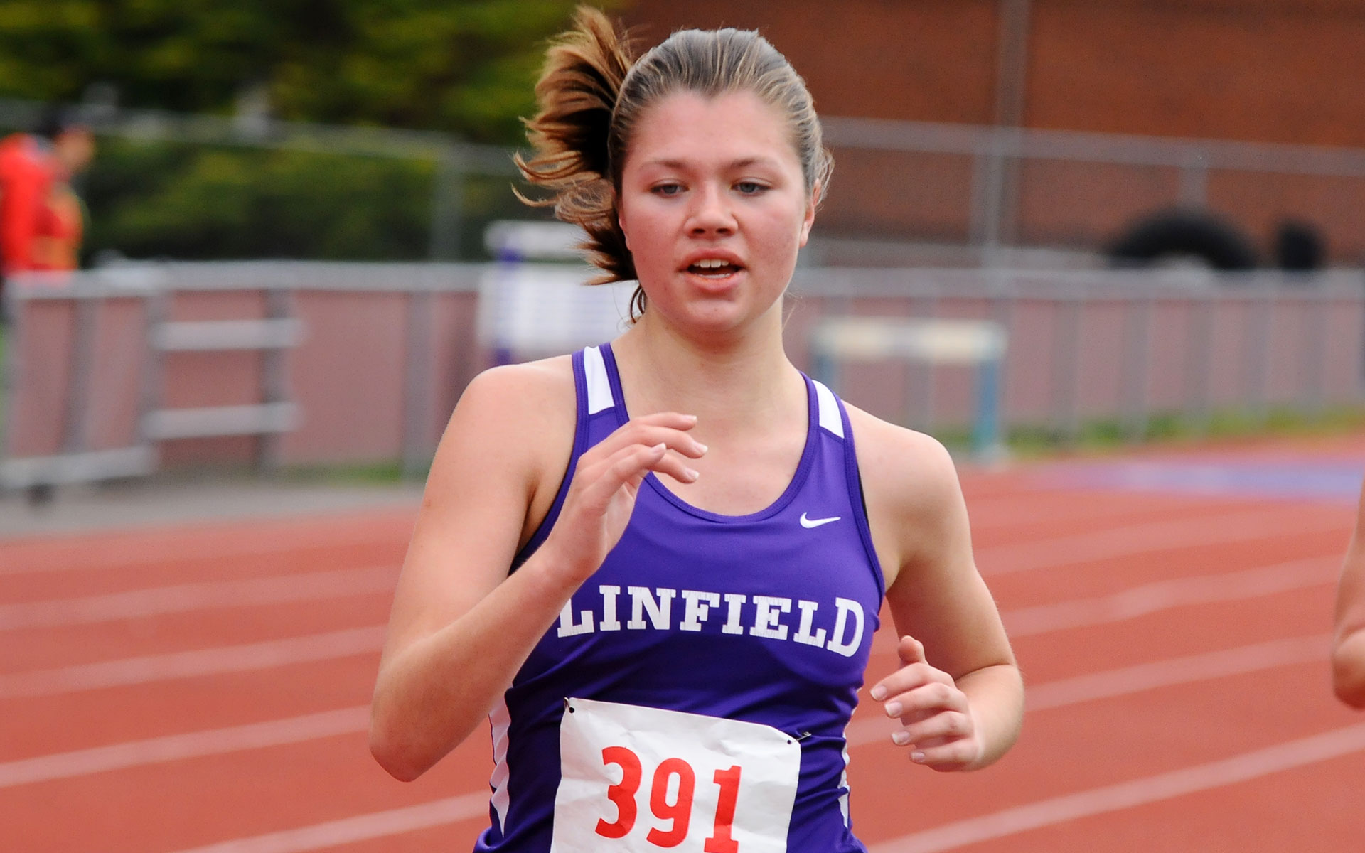 Kelsey Kuhns - Track & Field - Linfield University Athletics