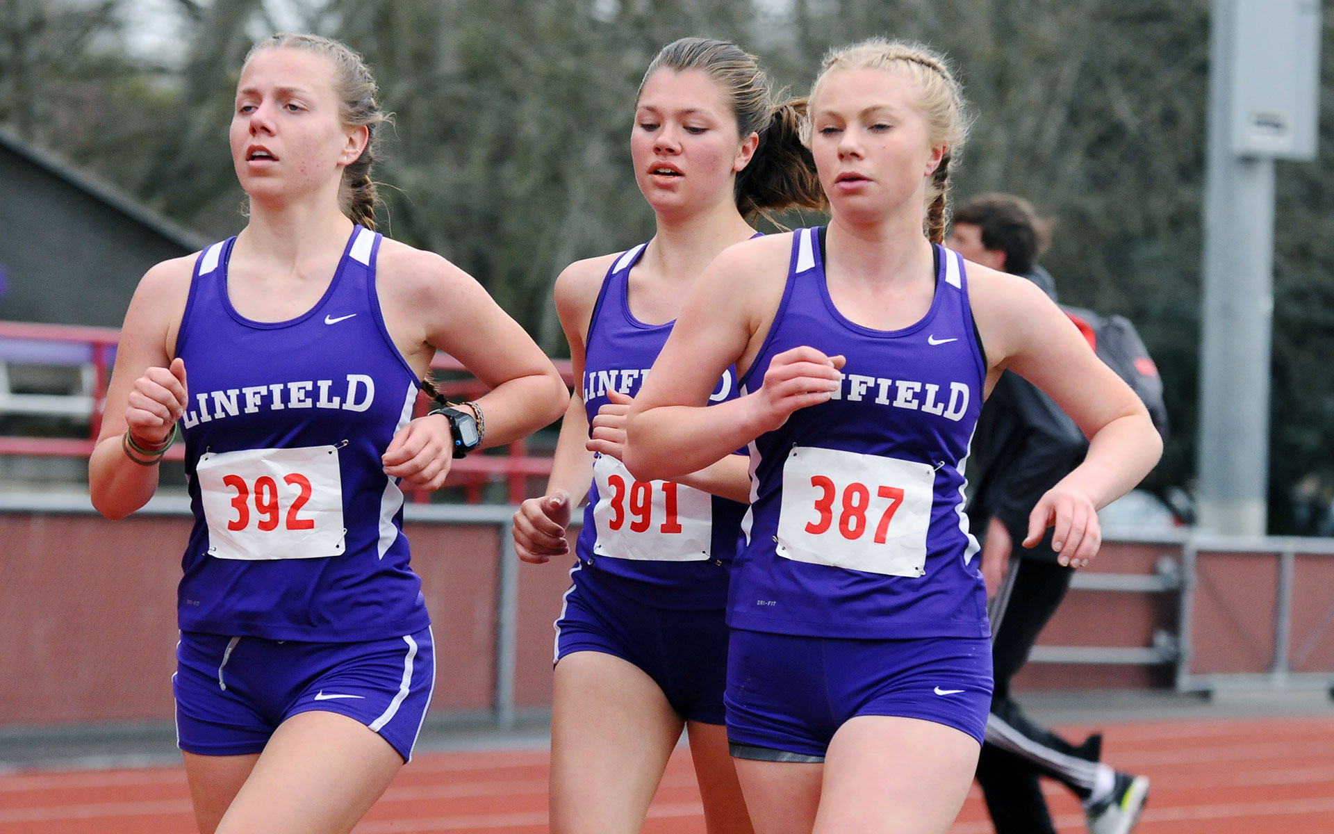Kelly Roth - Track & Field - Linfield University Athletics
