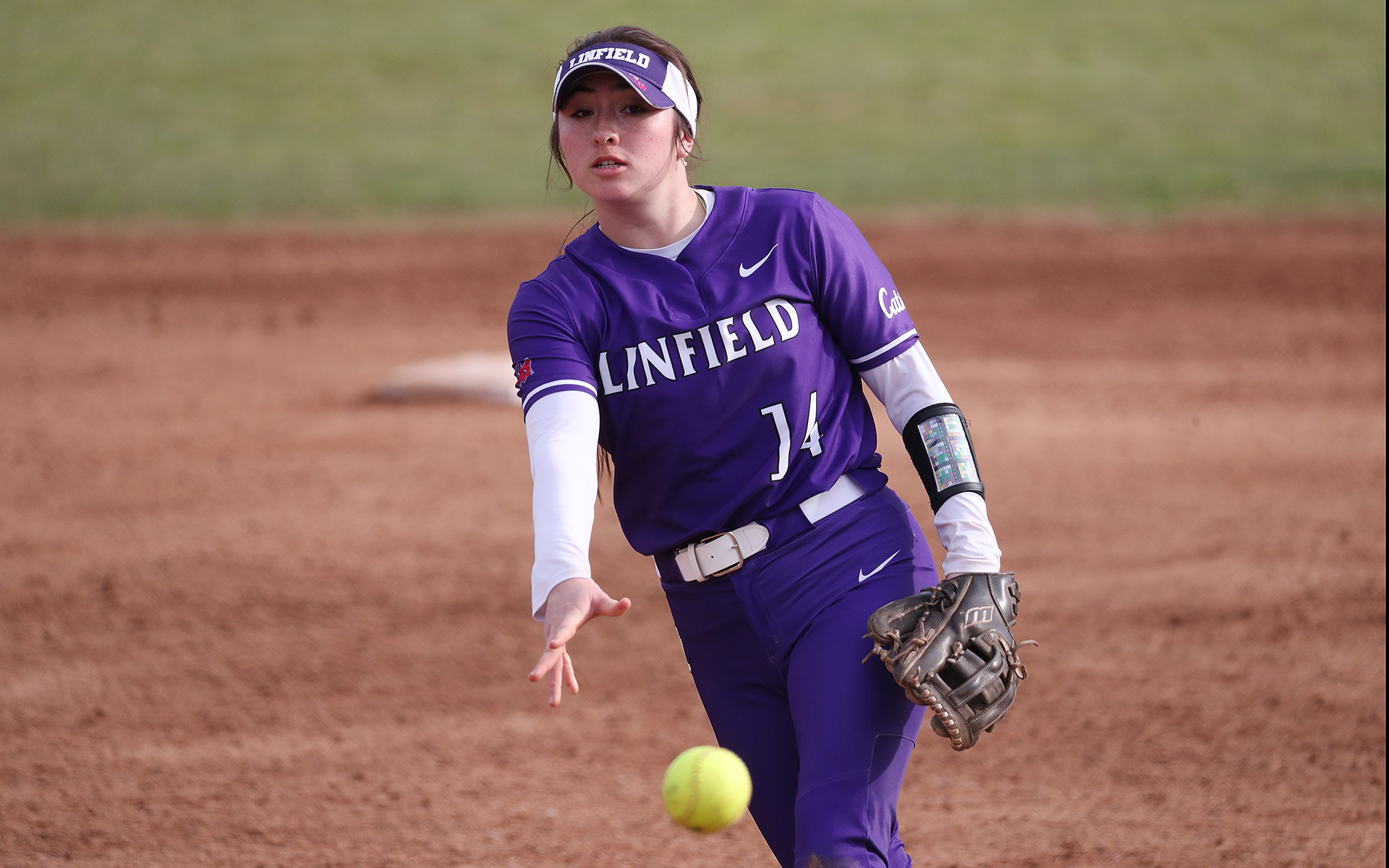 Jordan Bennett - Softball - Linfield University Athletics