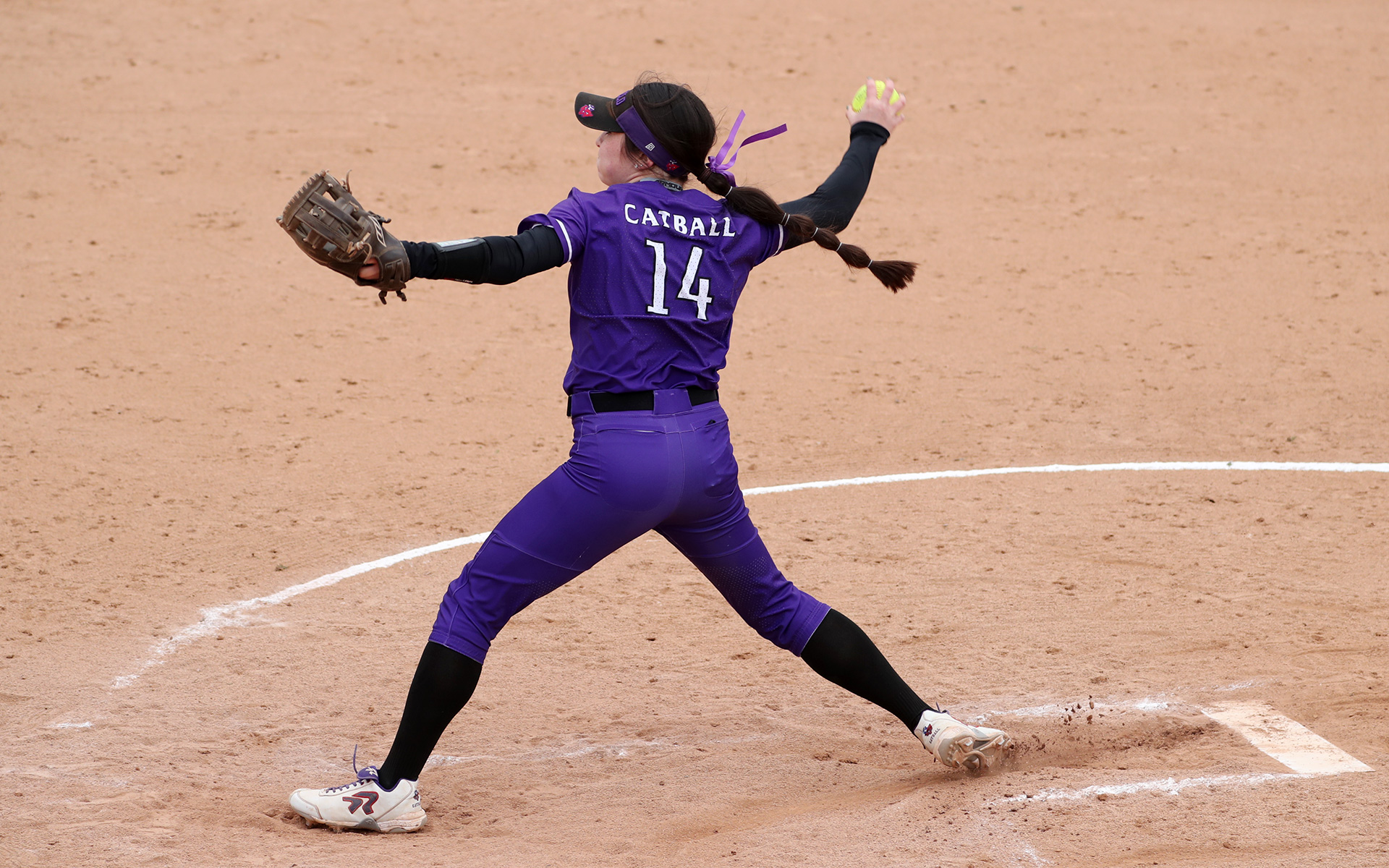 Jordan Bennett - Softball - Linfield University Athletics