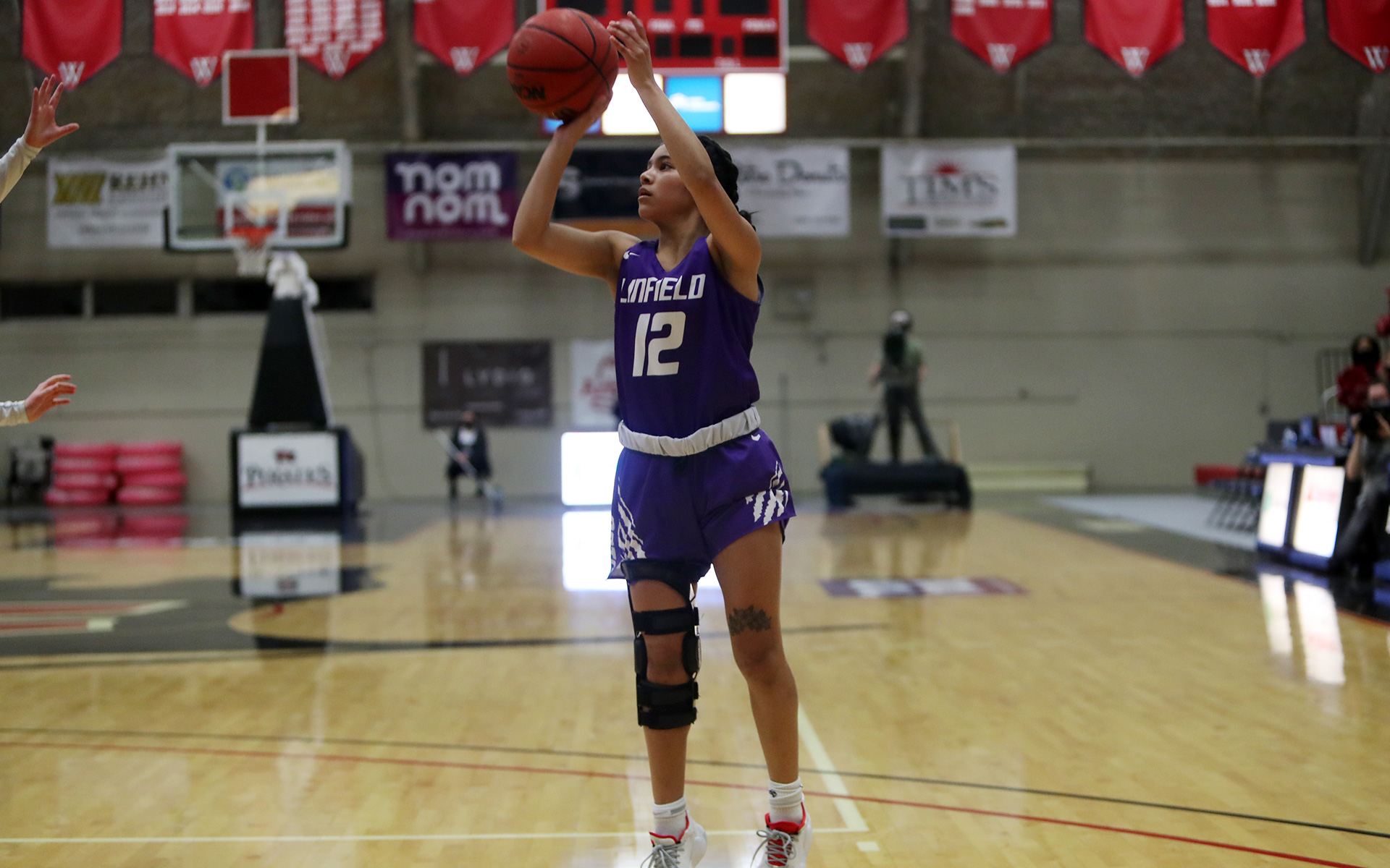Rowan Cusack - Women's Basketball - Linfield University Athletics