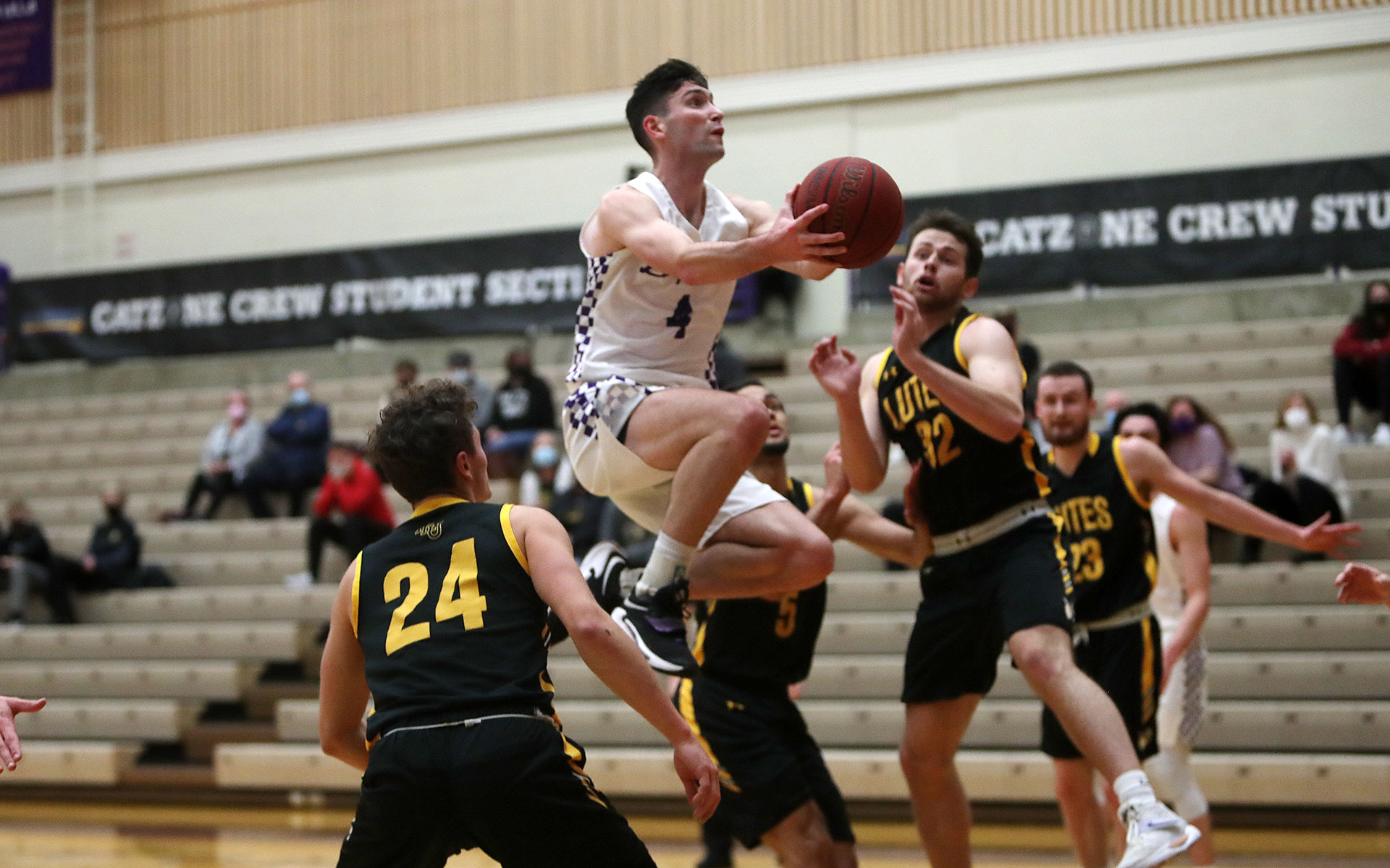 Dempsey Roggenbuck - Men's Basketball - Linfield University Athletics