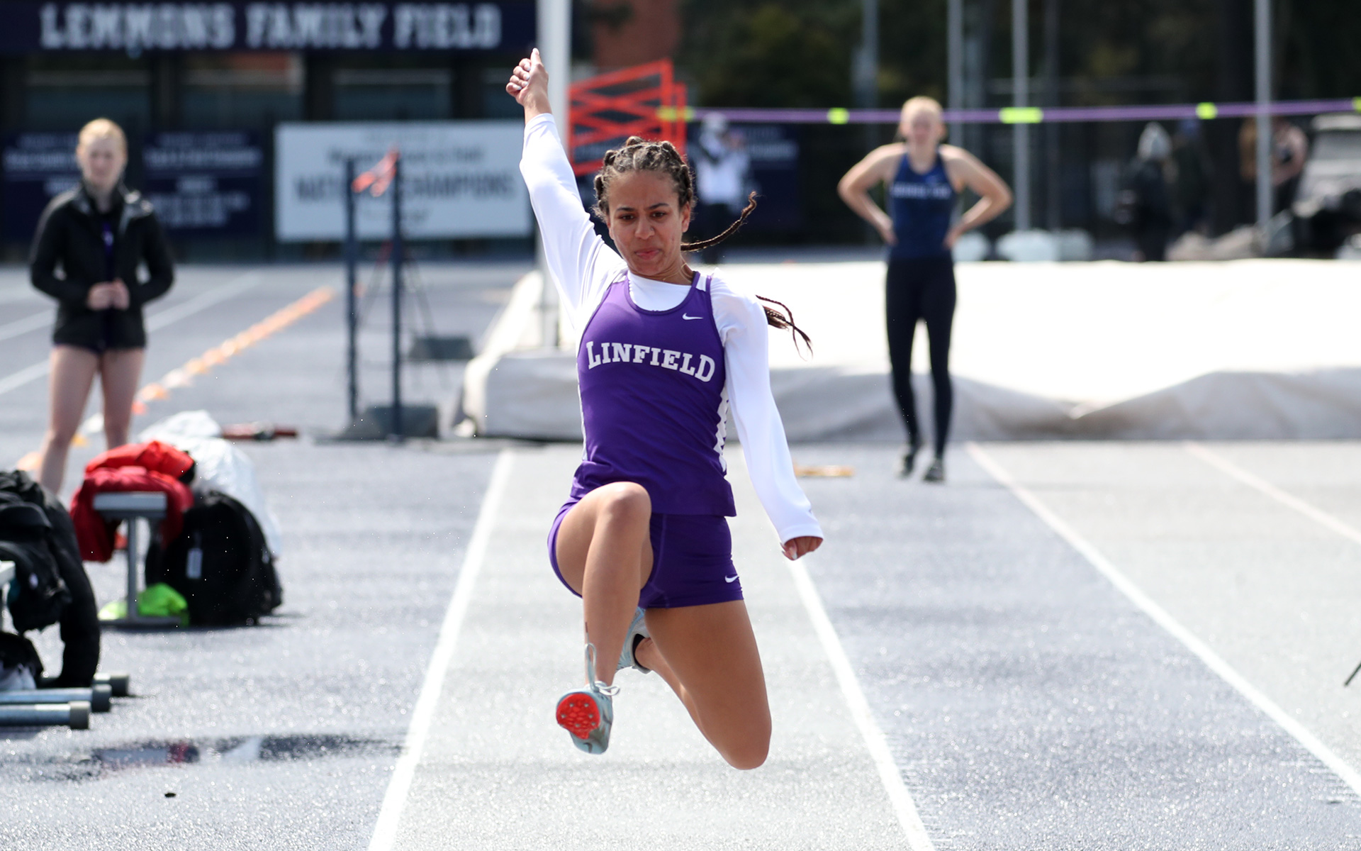 Maya Scott - Track & Field - Linfield University Athletics