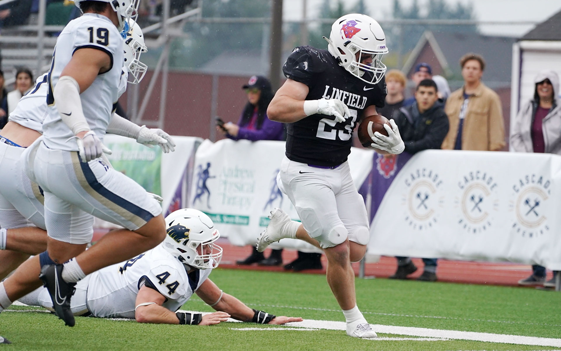 Tyler Larson - Football - Linfield University Athletics