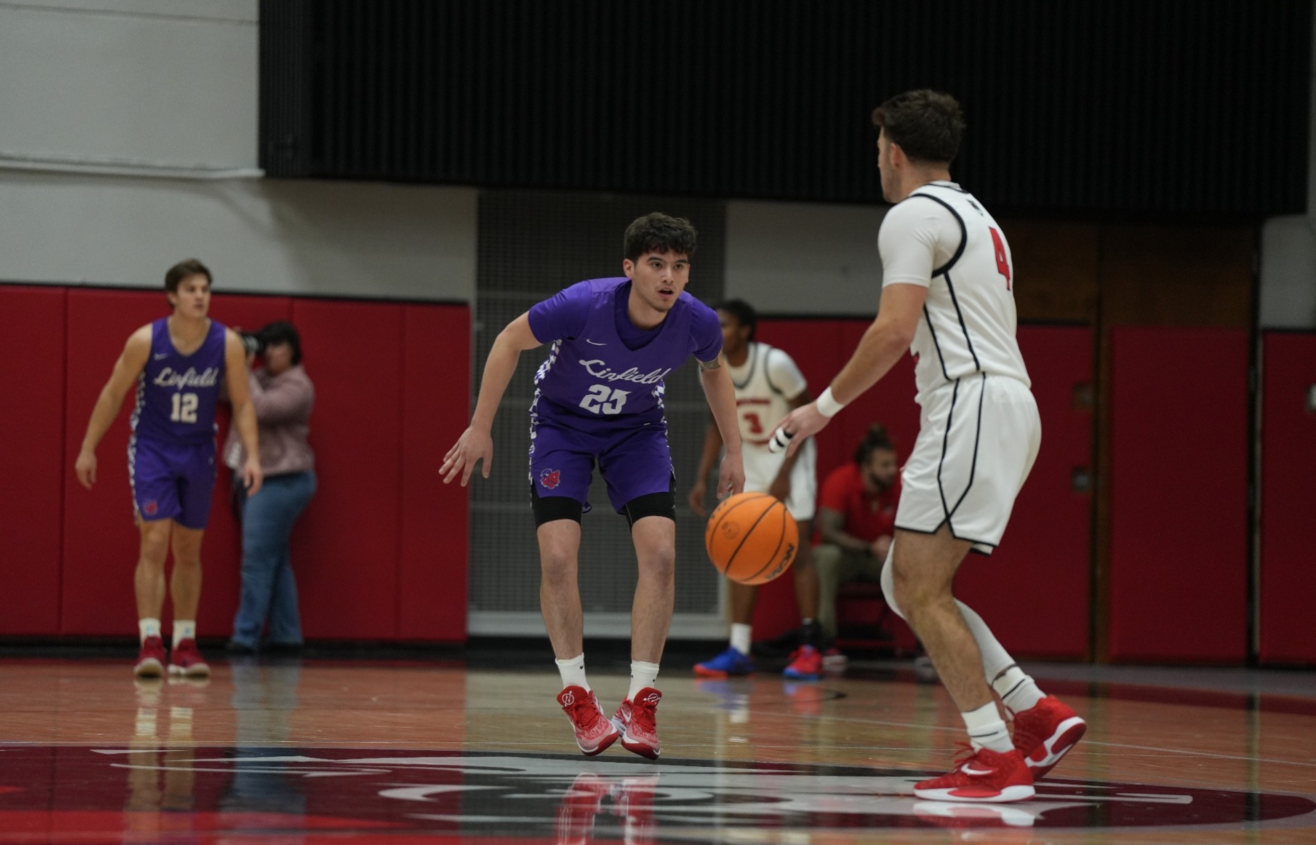 Linfield drops tight battle at Western Oregon - Linfield University ...