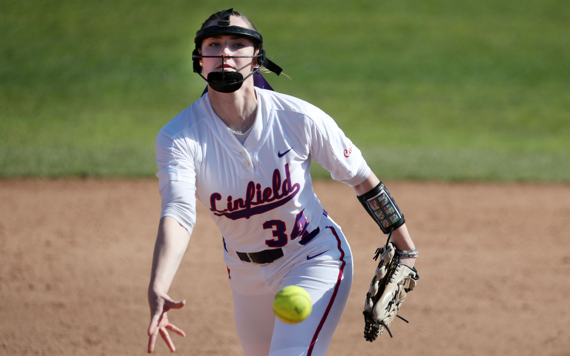 Mackenzie Burke - Softball - Linfield University Athletics